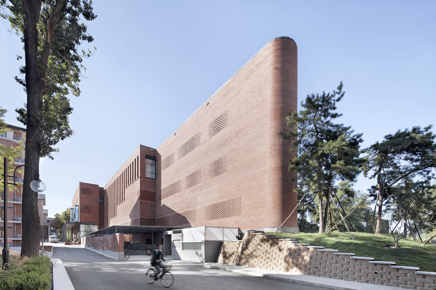 Central Canteen of Tsinghua University / SUP Atelier + School of ...