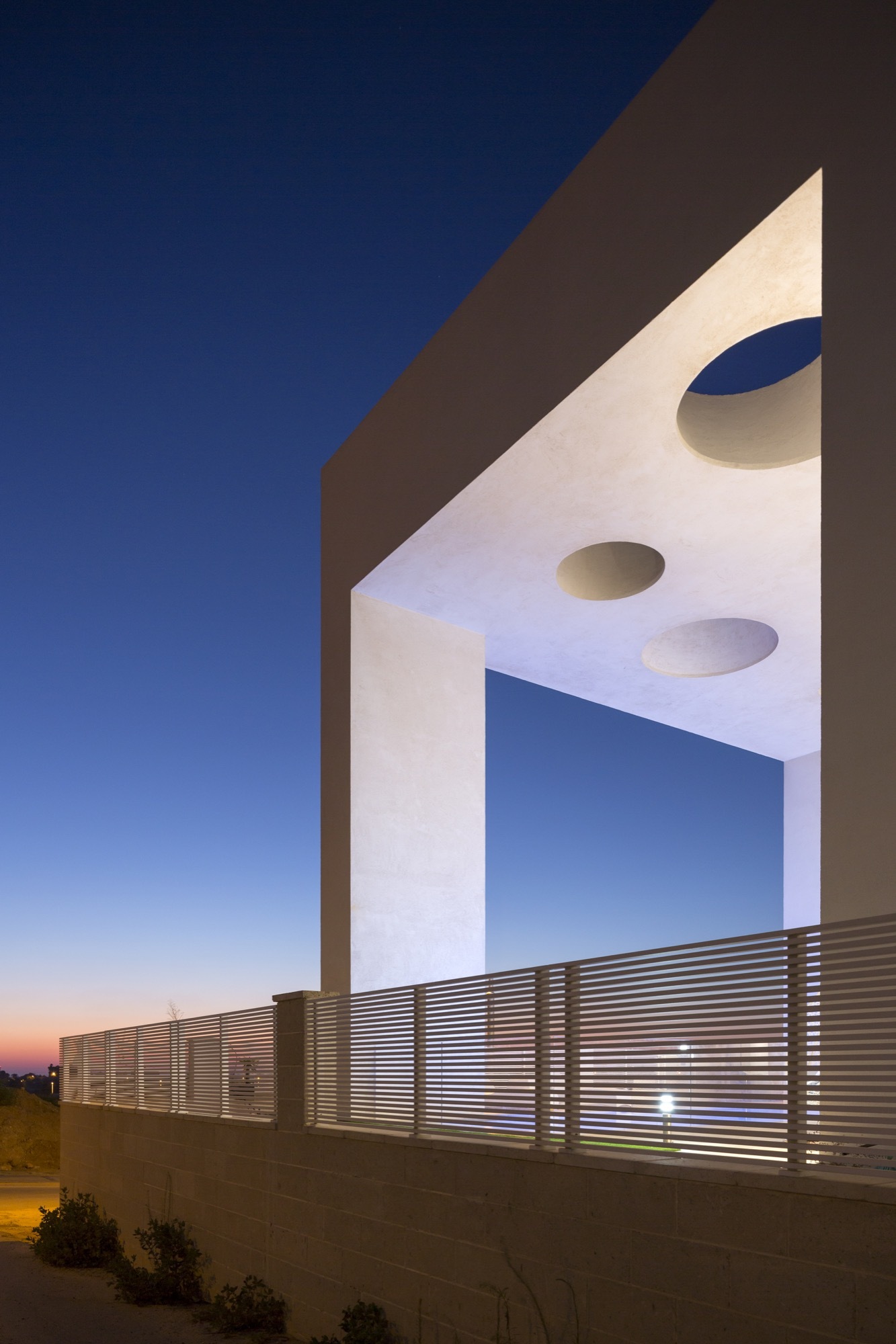 Gallery of A House in Irus / Dan and Hila Israelevitz Architects - 16