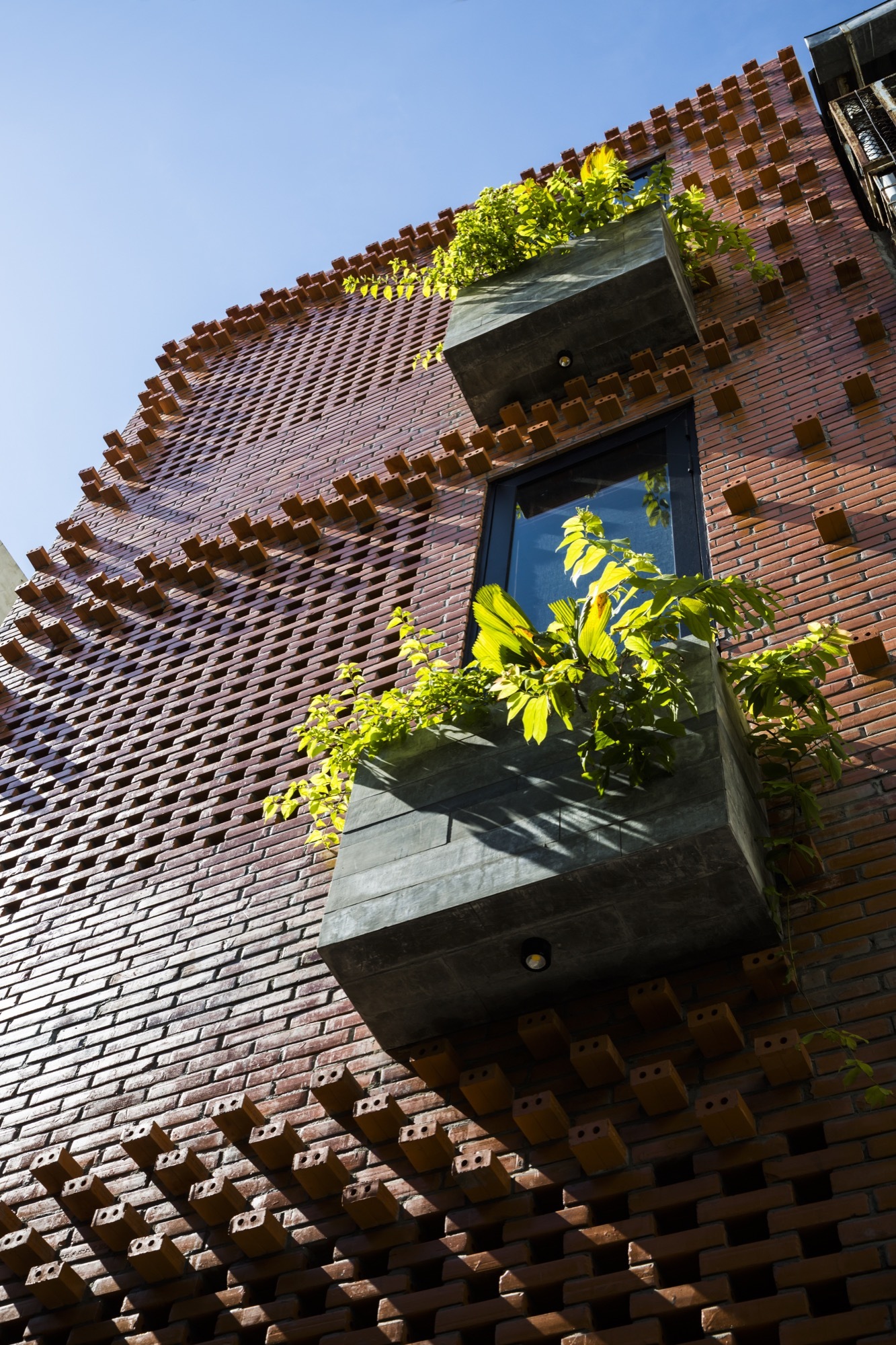 Gallery of Resort in House / Ho Khue Architects - 16