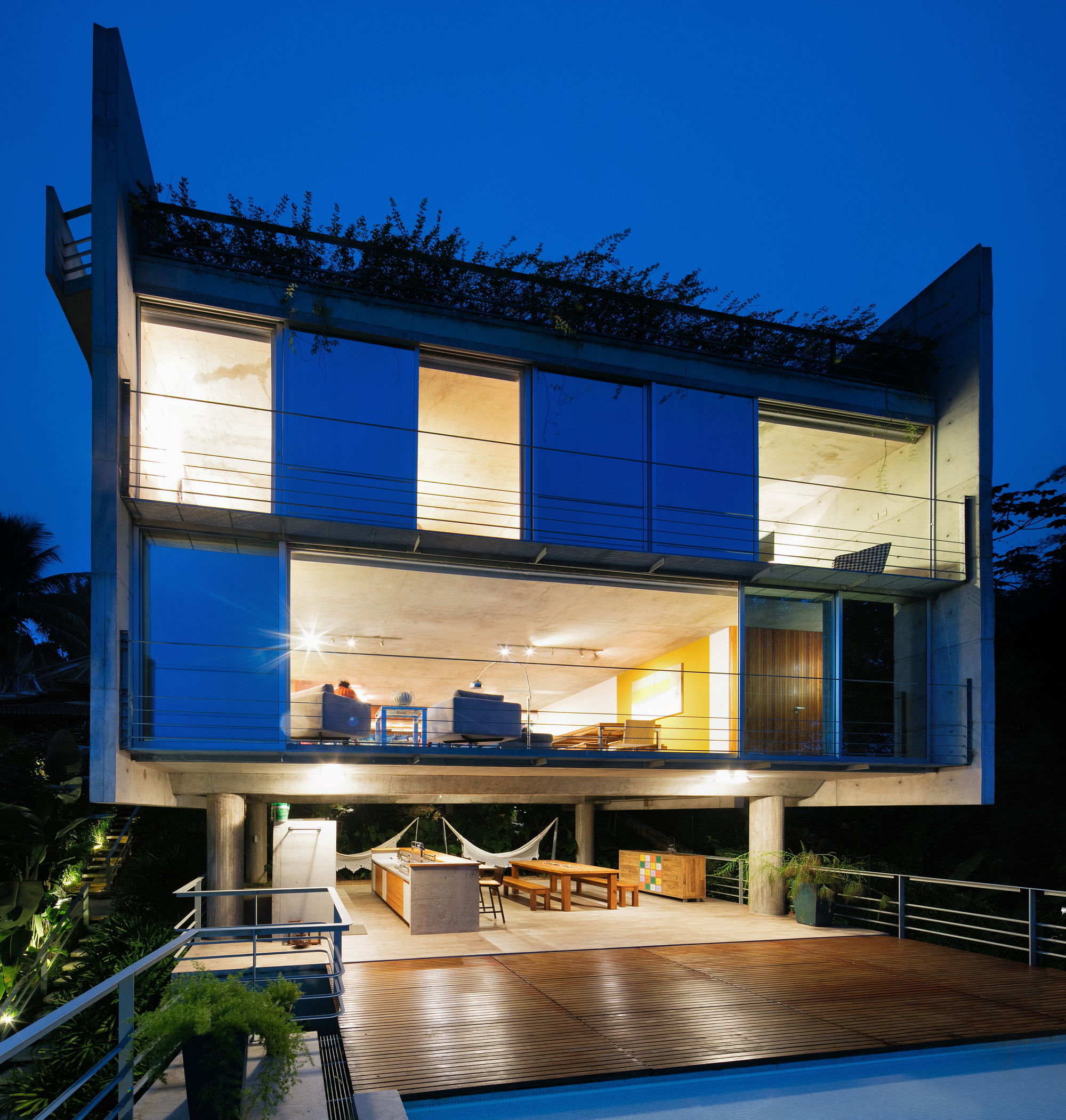 Gallery of Ubatuba House II / SPBR Arquitetos - 6