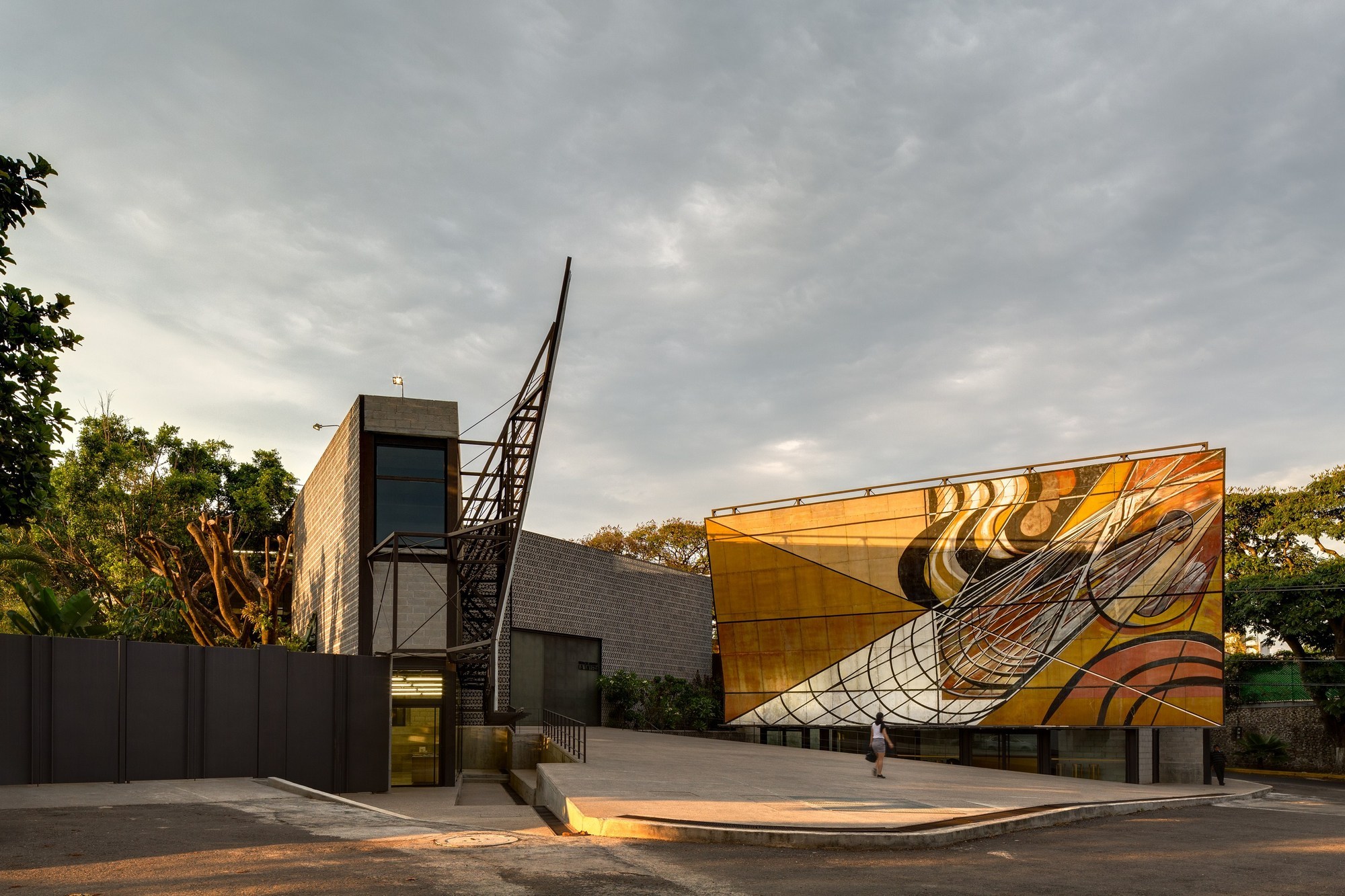 Galeria de Frida Escobedo vence o AR Emerging Architecture 2016 - 2