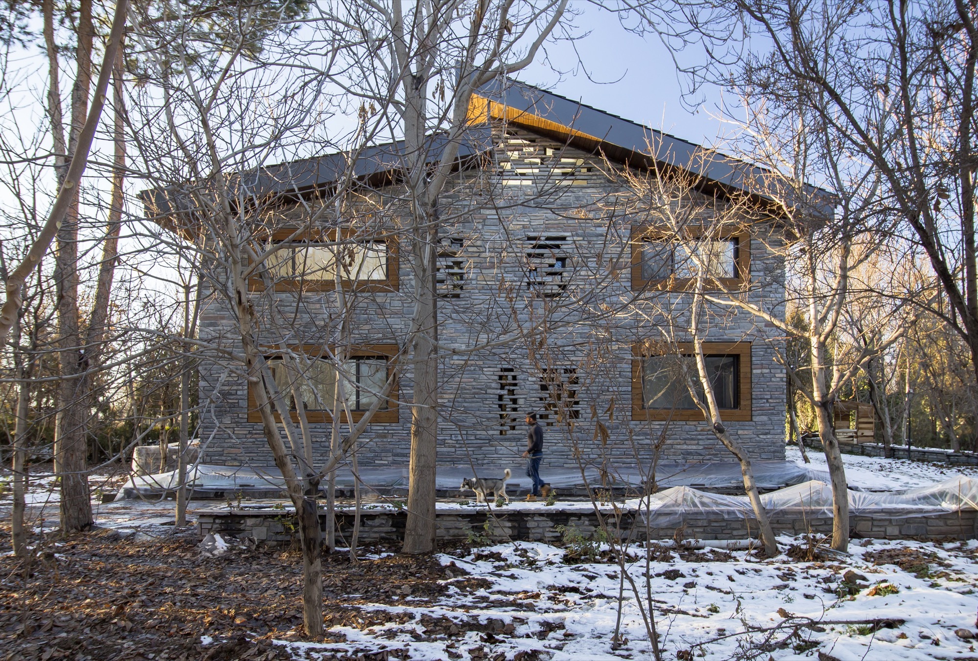 Gallery of Mehrshahr Villa / Hooba Design - 8