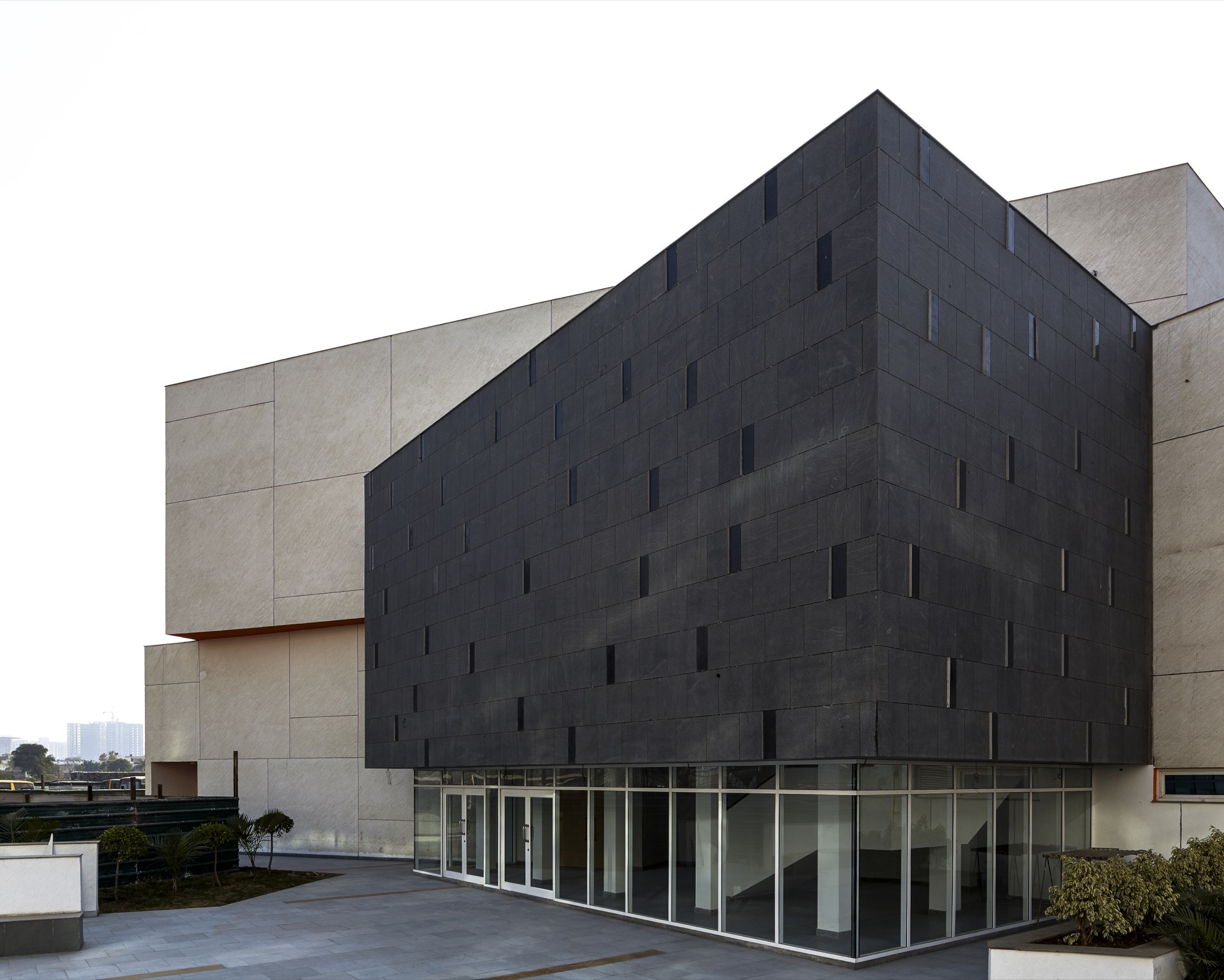 Gallery of MPH Block / R+D Studio - 3