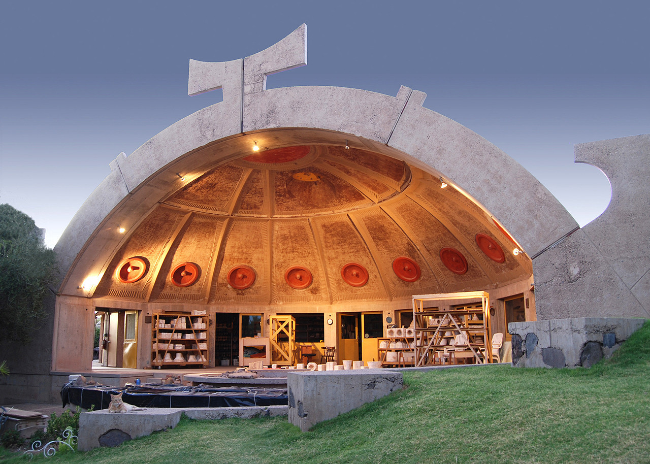 Watch How Paolo Soleri's Experimental City of Arcosanti is Designed for ...