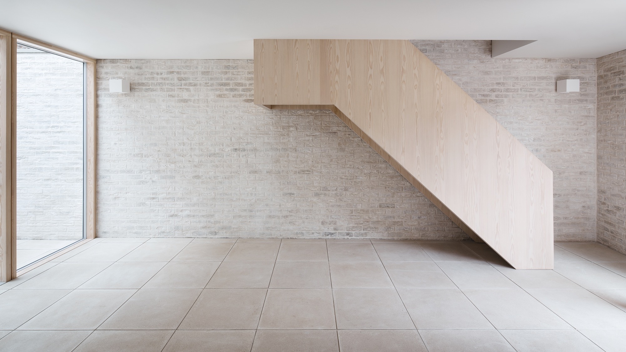 Gallery of Mews House / Russell Jones - 18