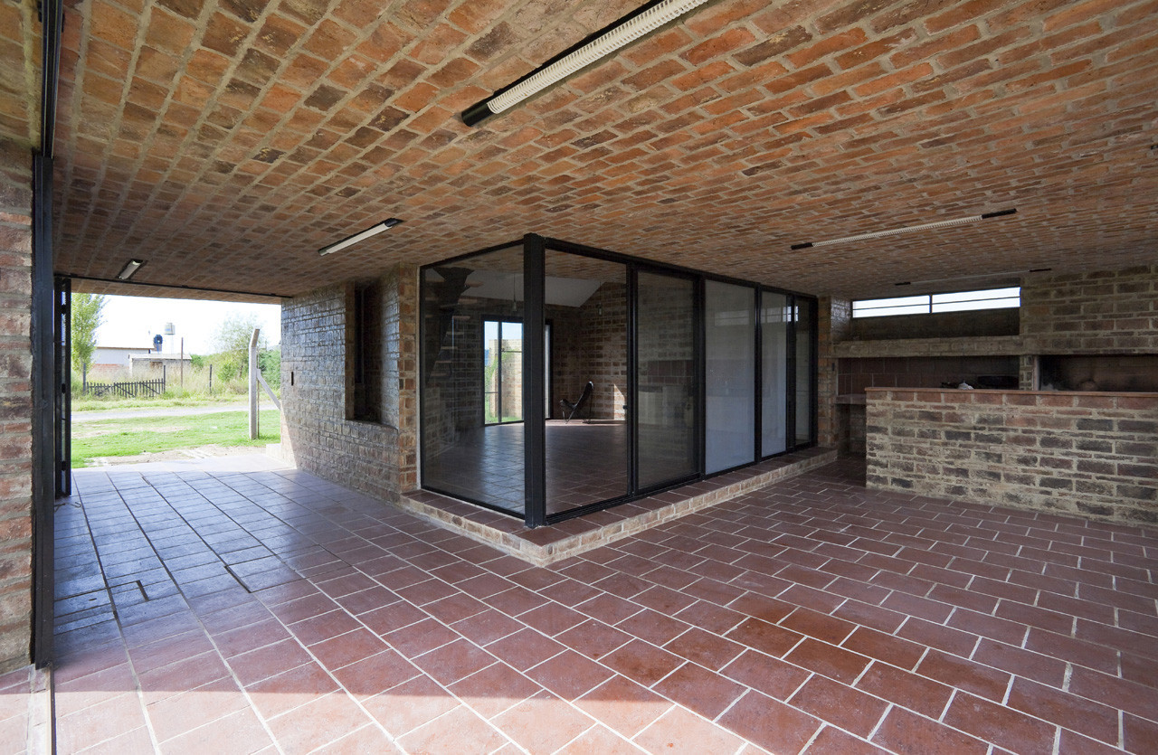 Gallery of 16 Details of Impressive Brickwork - 11