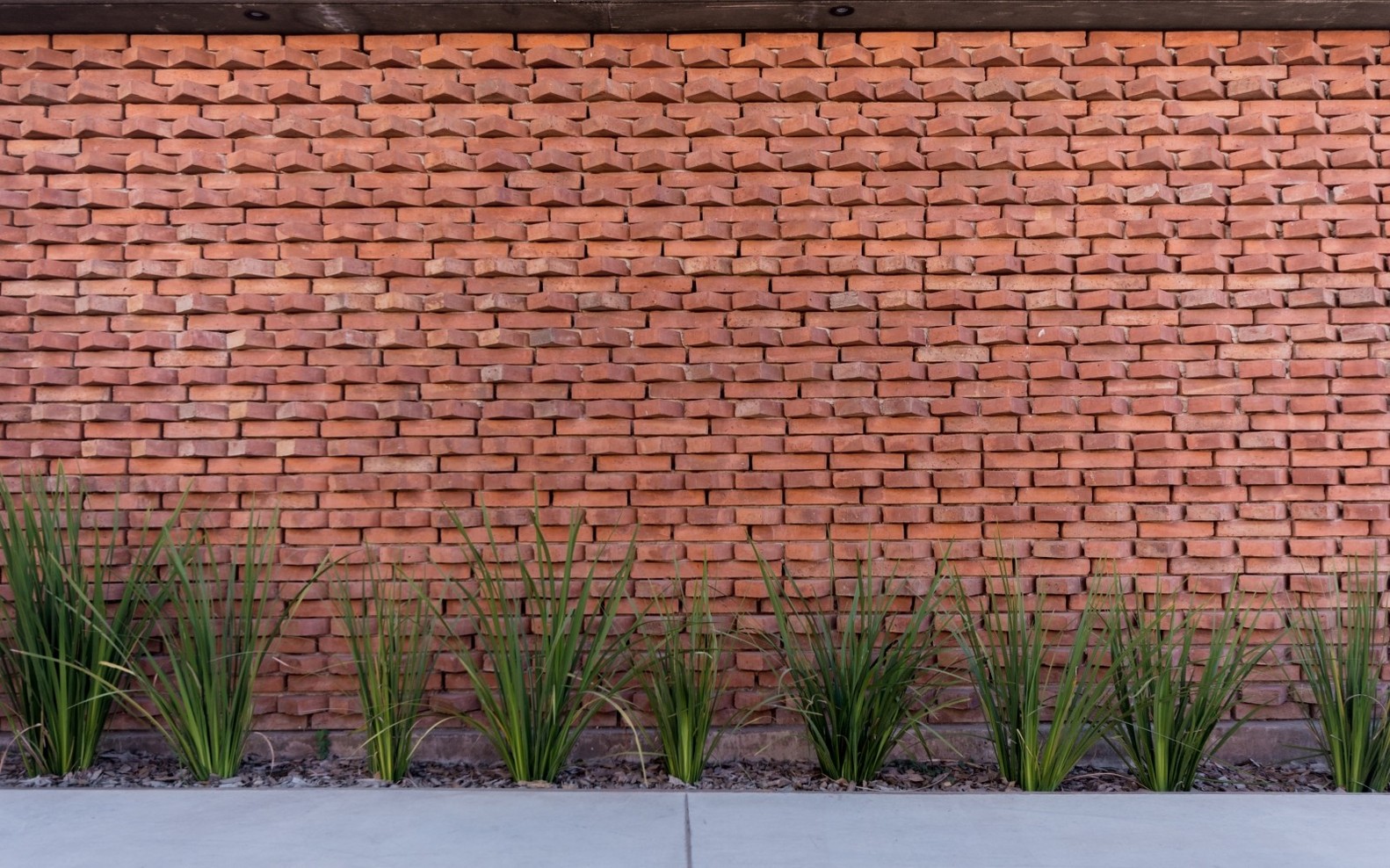 Gallery of 16 Details of Impressive Brickwork - 48