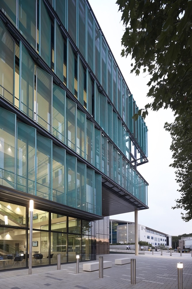 Gallery of New Science Building / Sheppard Robson - 9