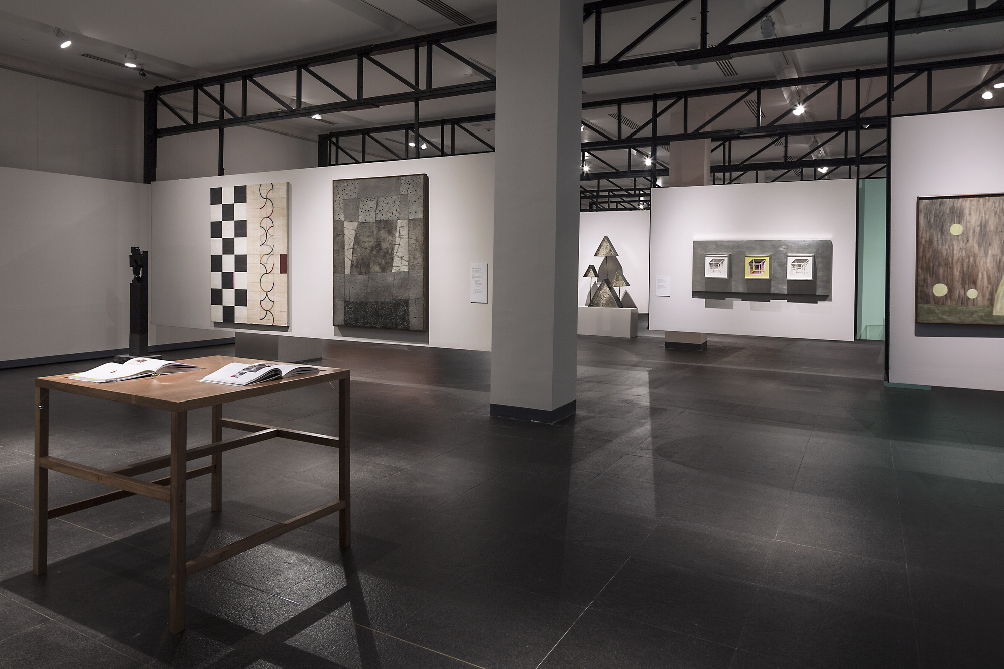 Galería de Museografía Exposición Arte para la Nación / LANZA Atelier - 10