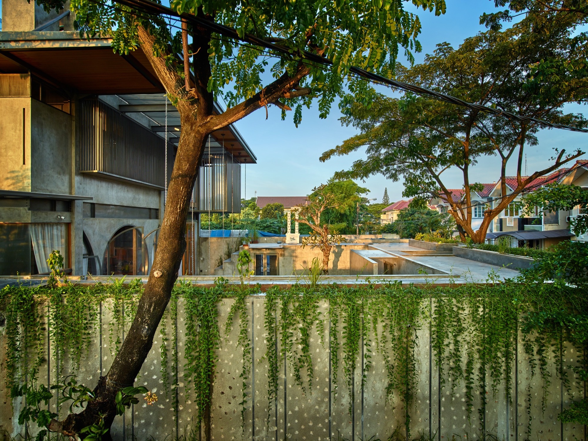 Gallery of The Guild House / Realrich Architecture Workshop - 21