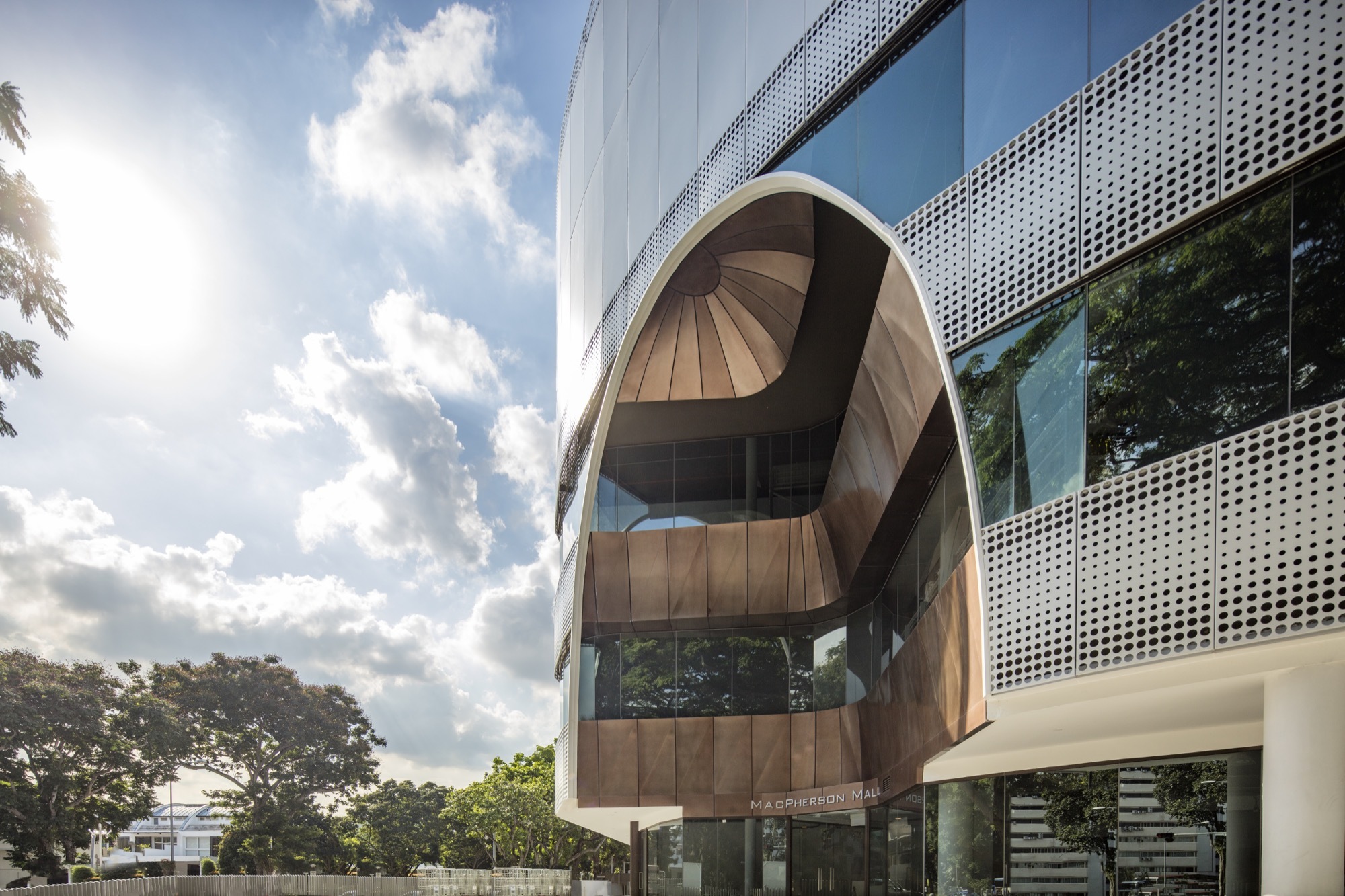 Gallery of Hotel Macpherson / A D LAB - 4