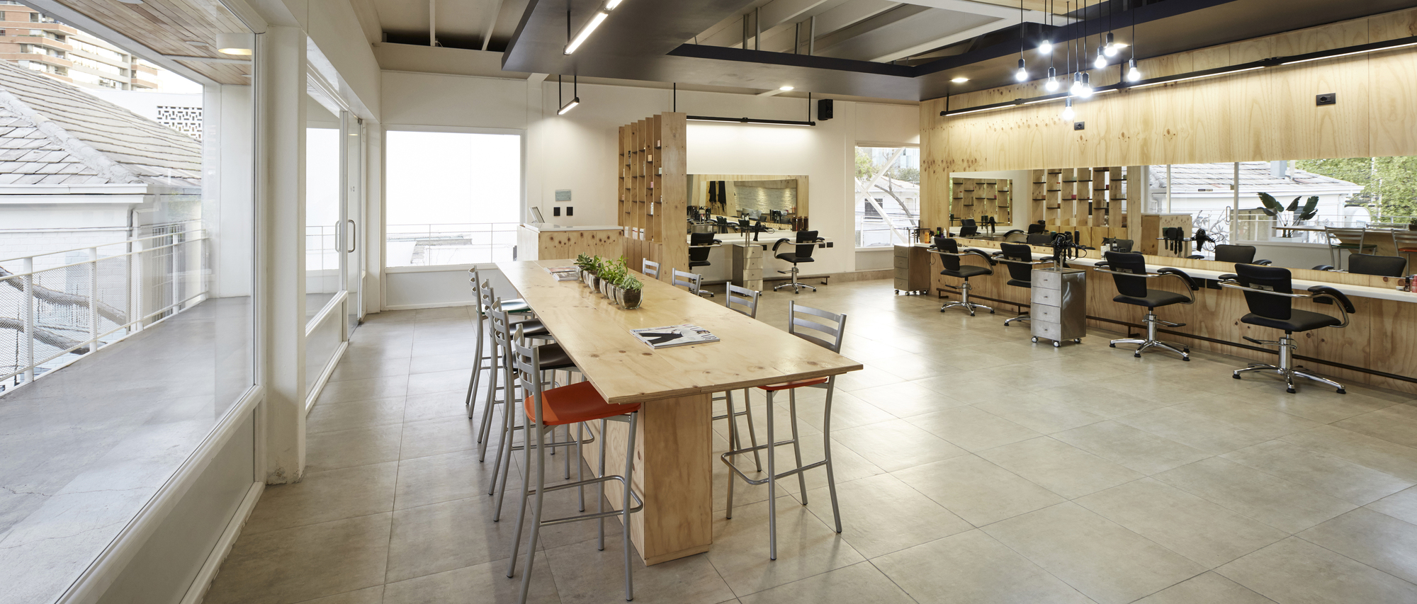 Galería de Dos ejemplos de cómo incorporar tableros de madera terciada ...
