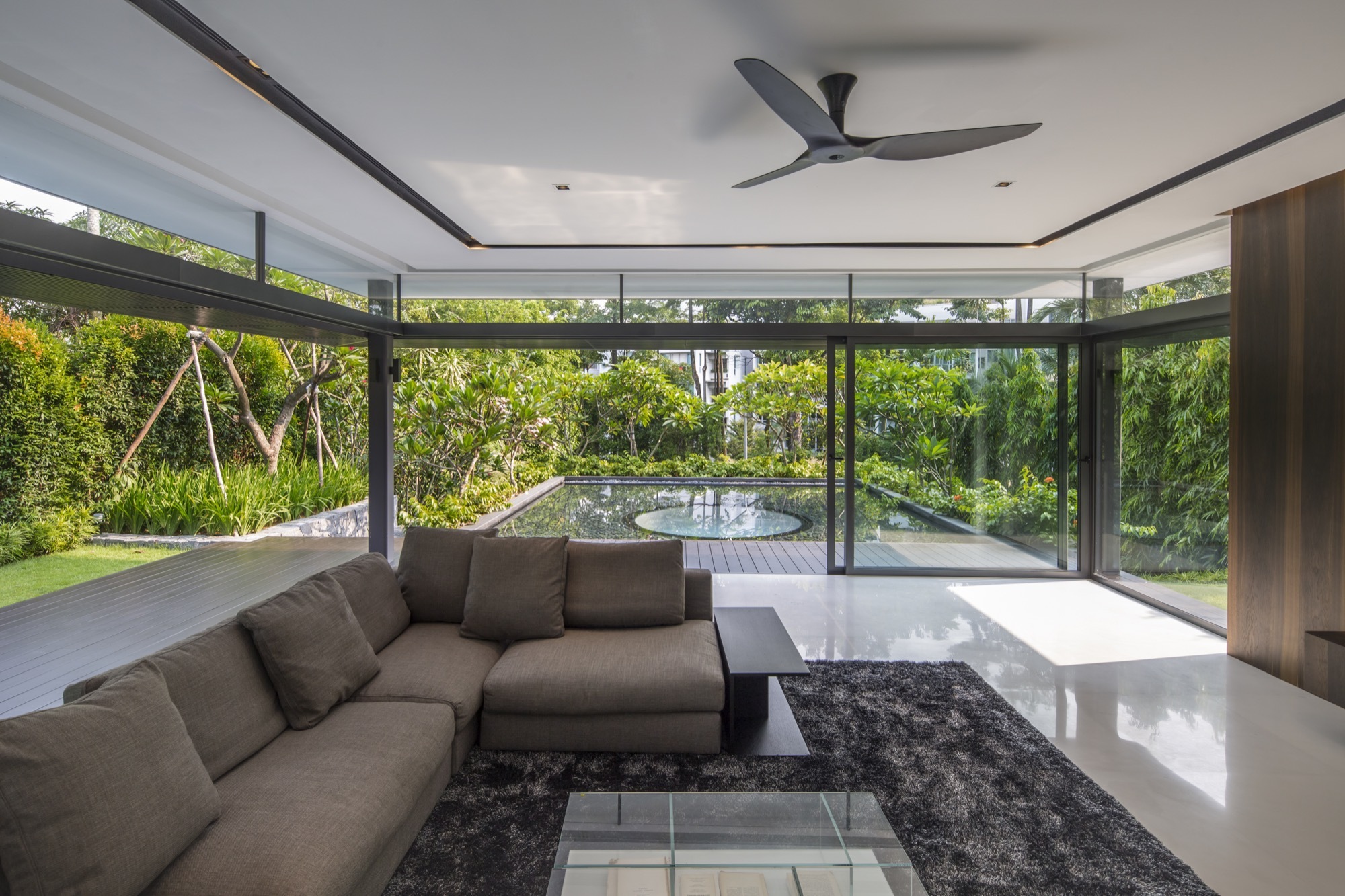 Gallery of Secret Garden House / Wallflower Architecture + Design - 23