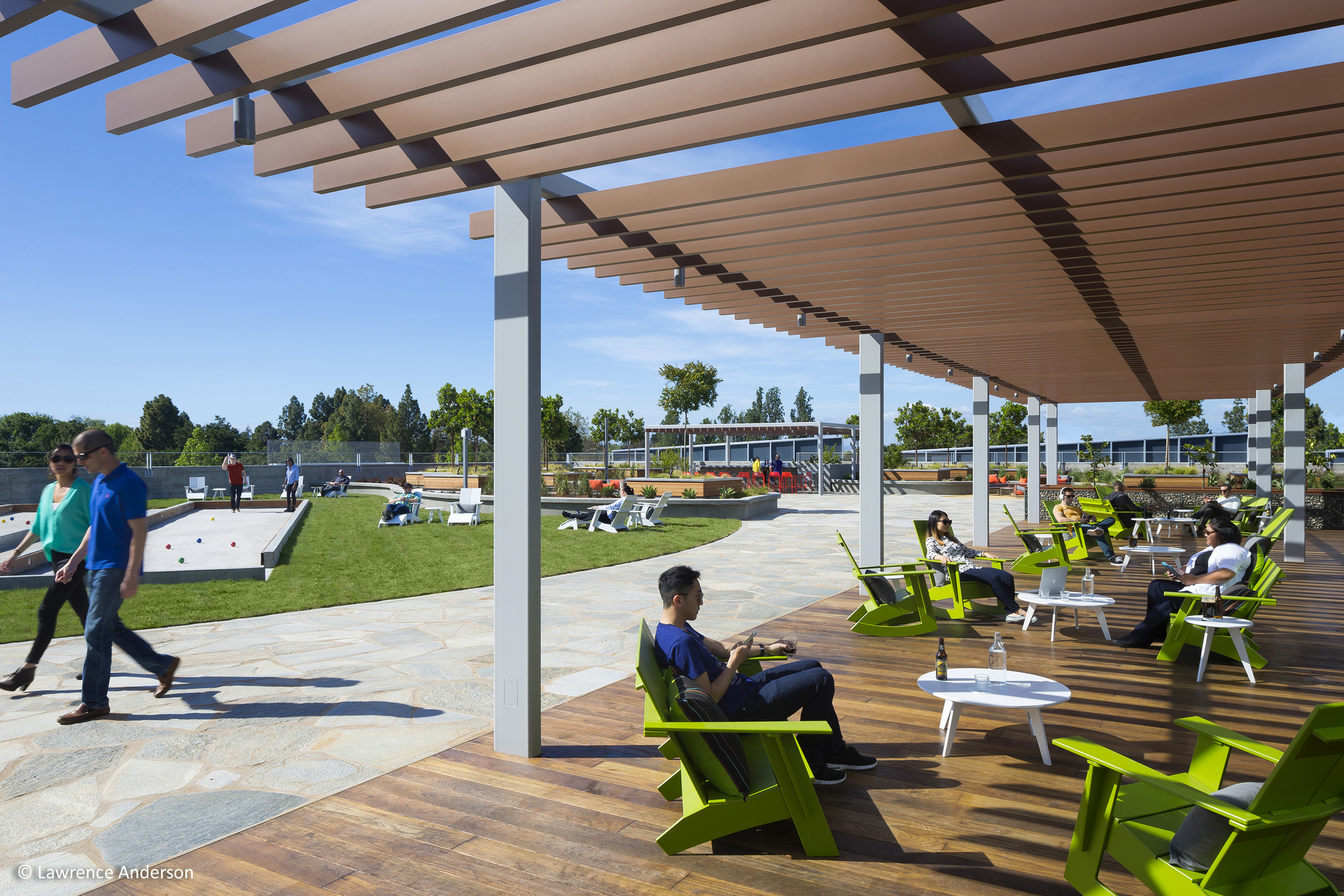 Gallery of Moffett Gateway Club / DES Architects + Engineers - 11