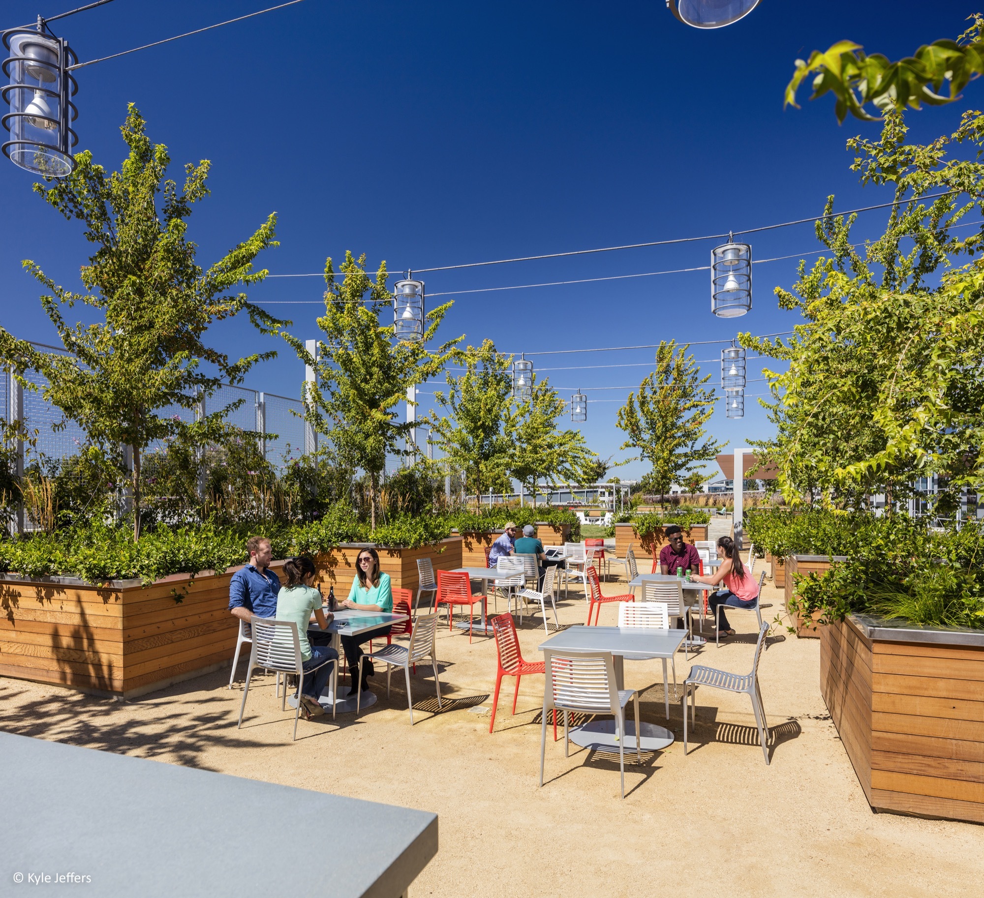 Gallery of Moffett Gateway Club / DES Architects + Engineers - 10