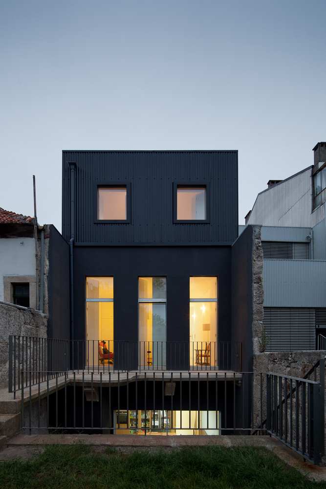 Gallery of 15 Details of Metal Structures and Facades for Residential ...