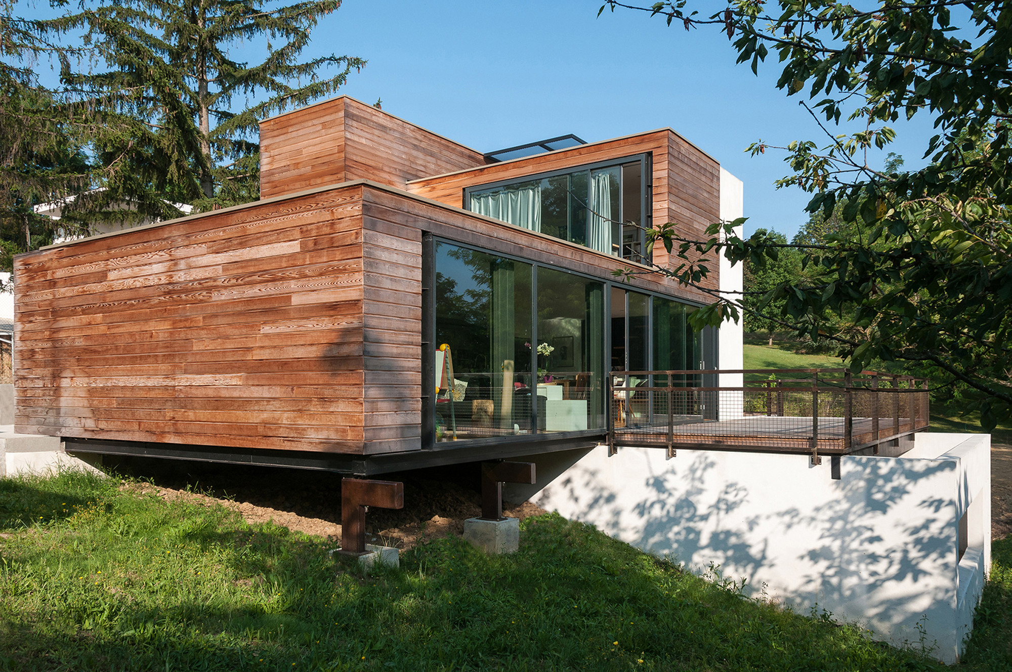 Gallery of 15 Details of Metal Structures and Facades for Residential ...