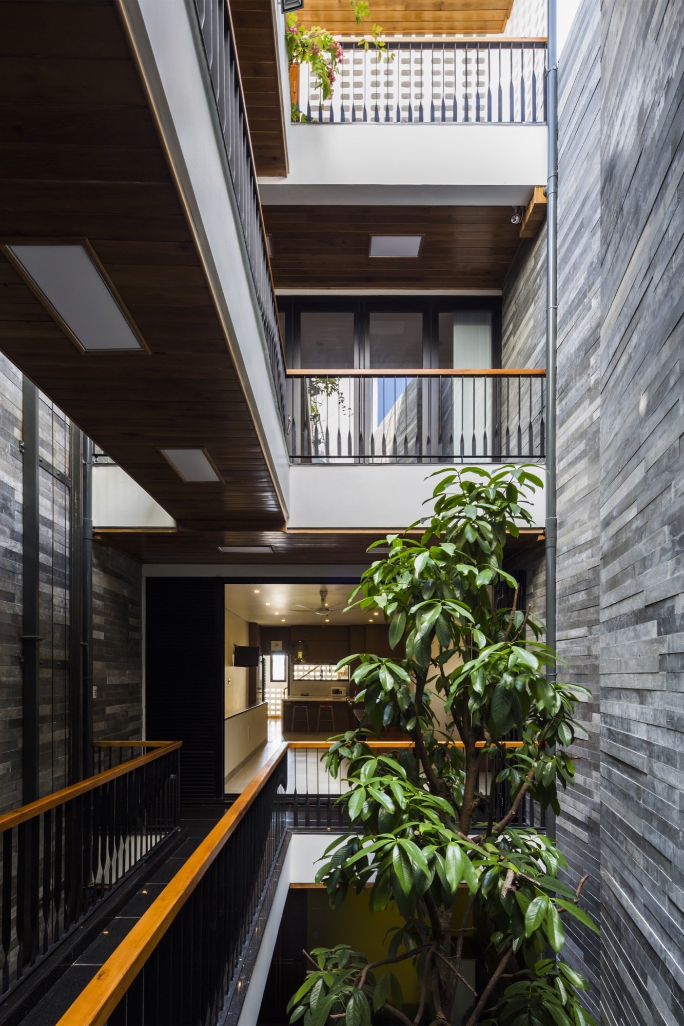 Gallery of Garden House / Ho Khue Architects - 19