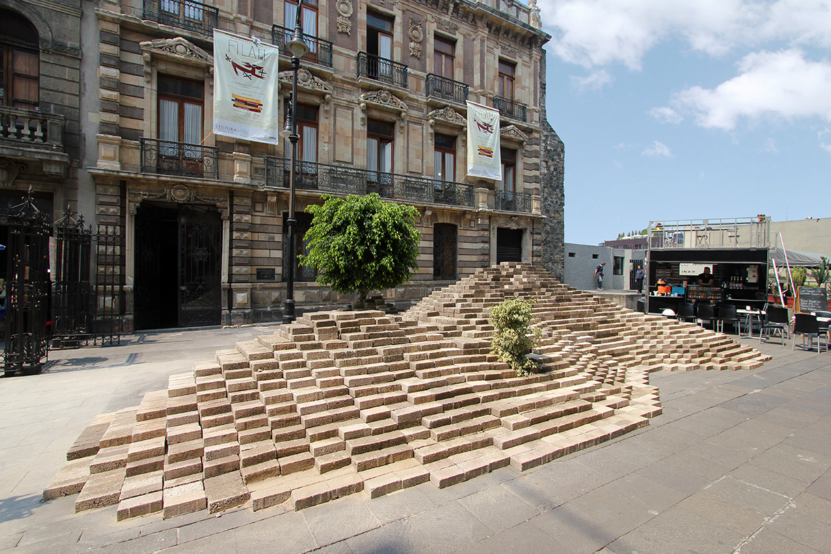 Galería de 24 mil blocks de cemento forman 'La Mancha' en Ciudad de ...