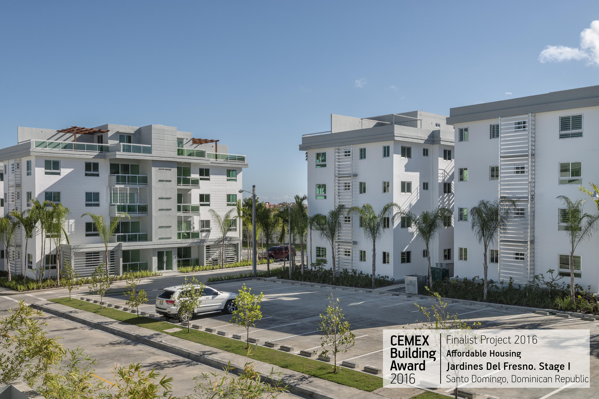 Gallery of CEMEX Building Award Finalists 2016 International Edition - 33