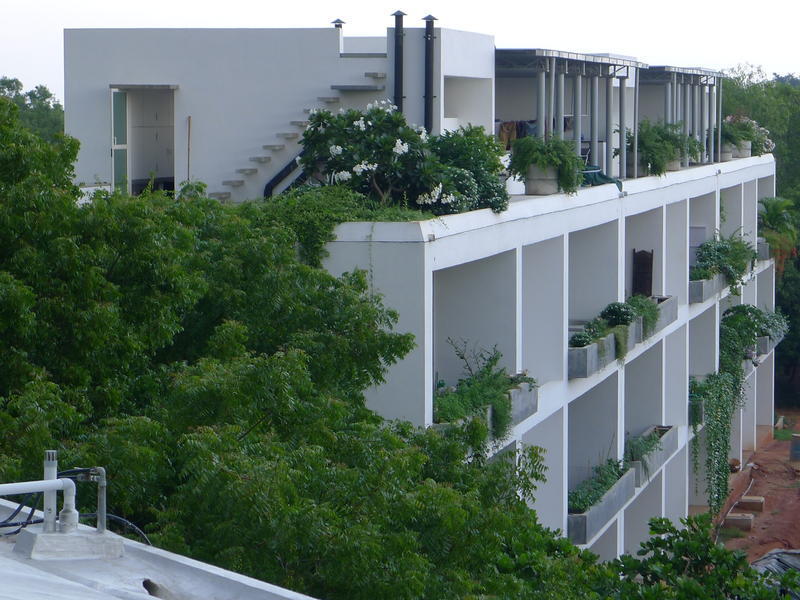 Gallery of The Unreliable Utopia of Auroville’s Architecture - 20