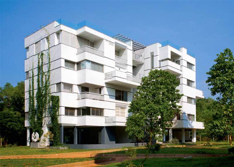 Gallery of The Unreliable Utopia of Auroville’s Architecture - 15