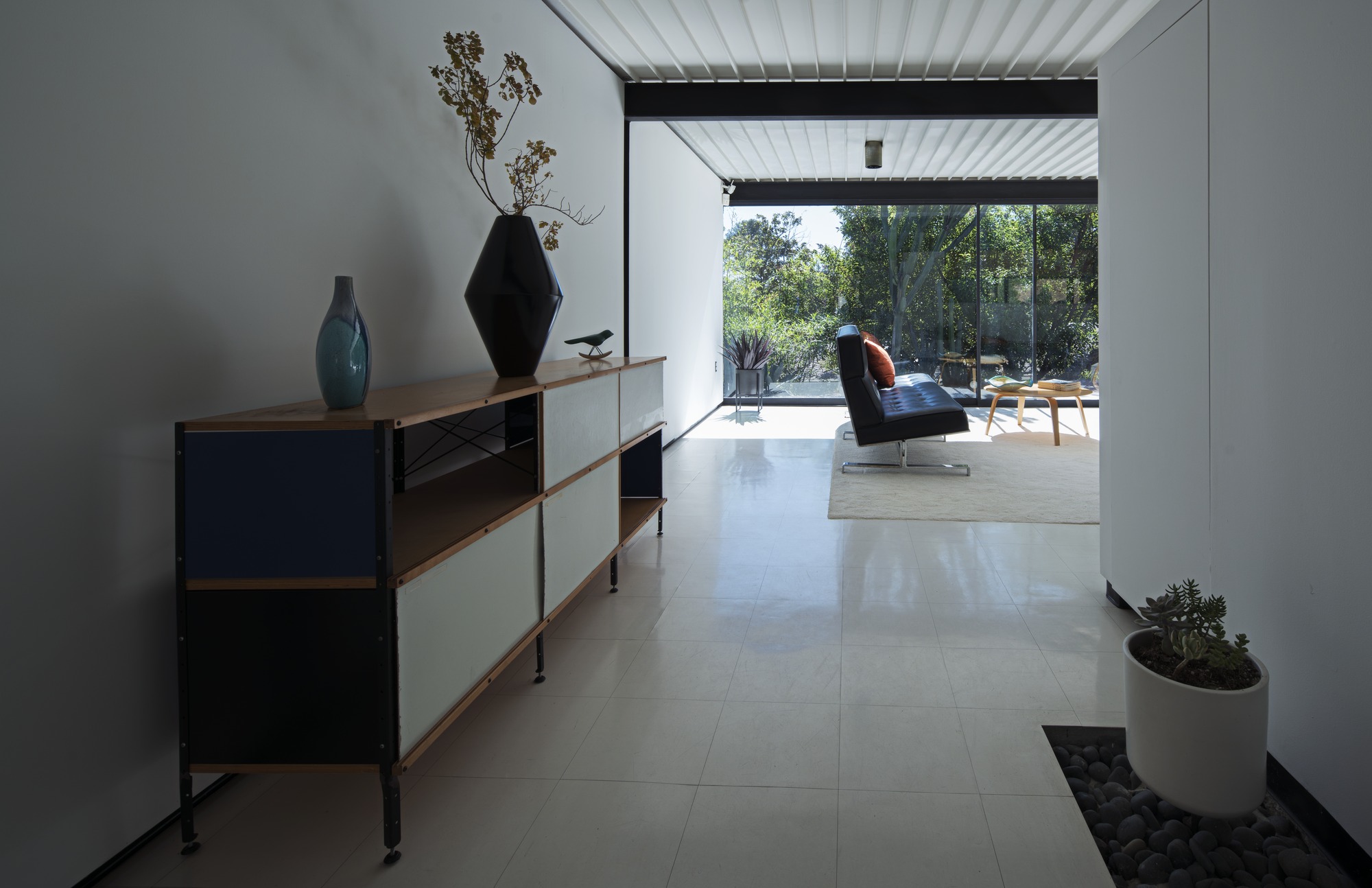 Gallery of Pierre Koenig’s Historic Case Study House #21 Could Be Yours ...