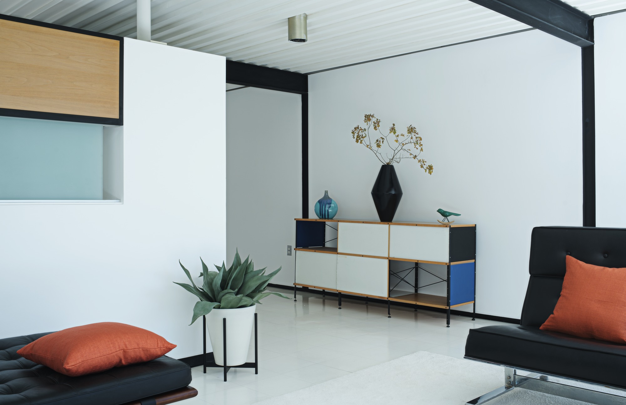 Gallery of Pierre Koenig’s Historic Case Study House #21 Could Be Yours ...