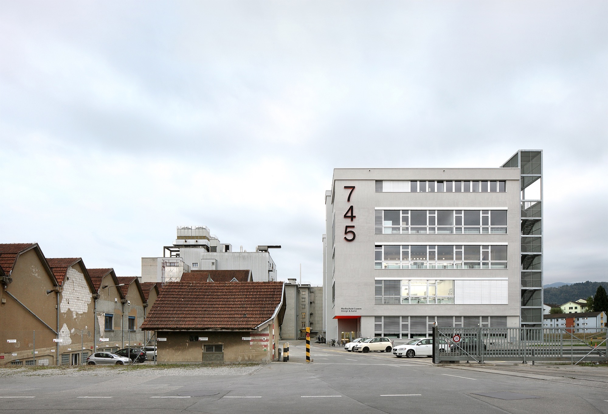 Galeria de Escola de Arte e Design de Lucerna / EM2N - 13