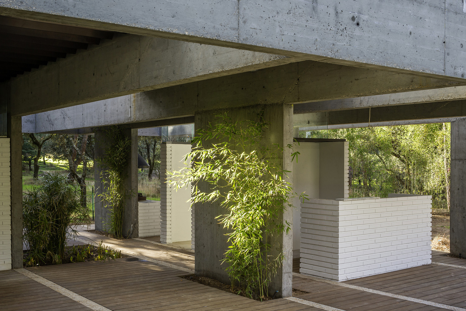 Gallery of Concrete Wonders: 40 Impressive Details Using the Cement ...