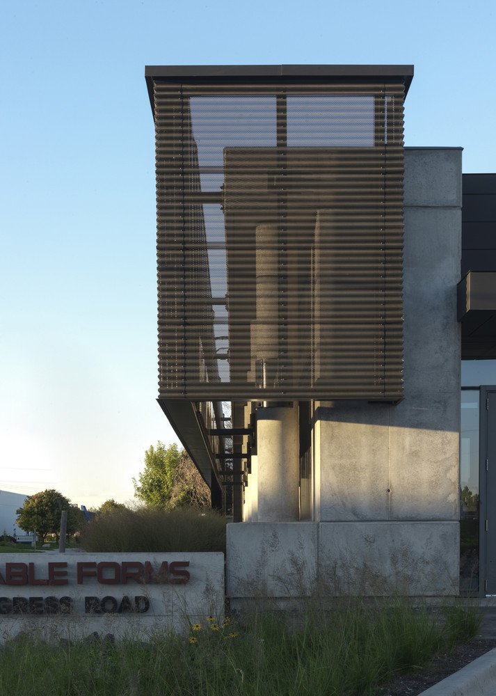 Gallery of Concrete Wonders: 40 Impressive Details Using the Cement ...