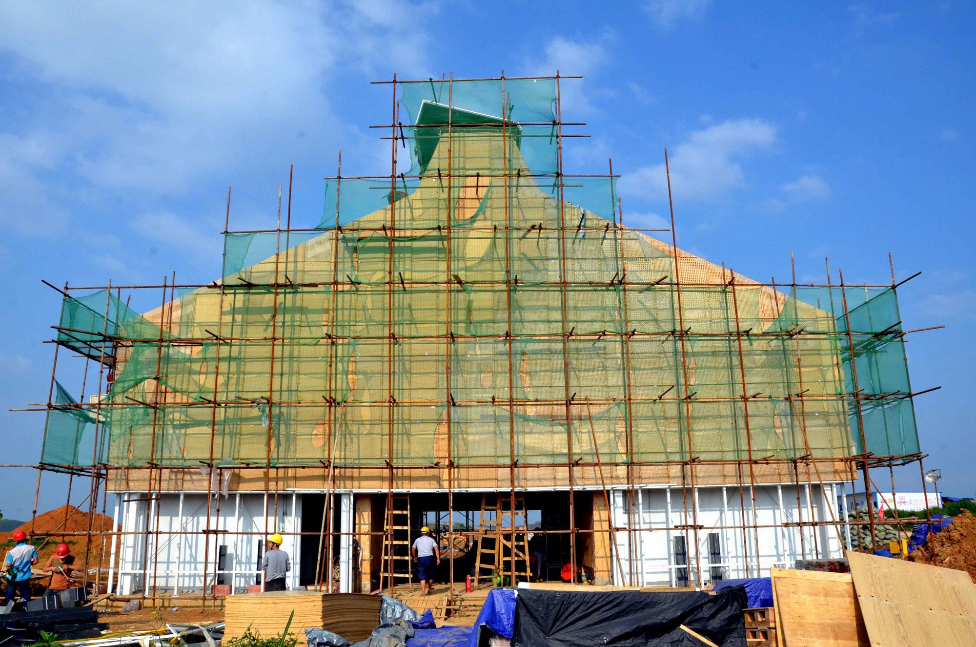 Gallery of Nearly Zero Energy Building of the Gui'an Innovation Park ...