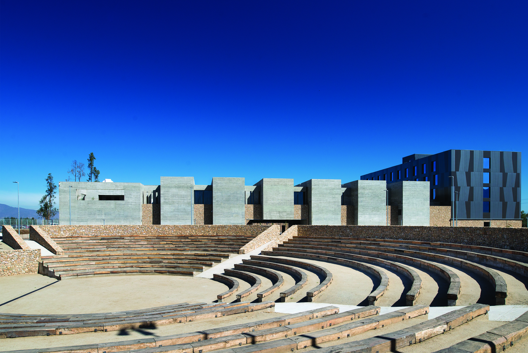 Gallery of Project of the Month: Casino and Hotel Ovalle - 7