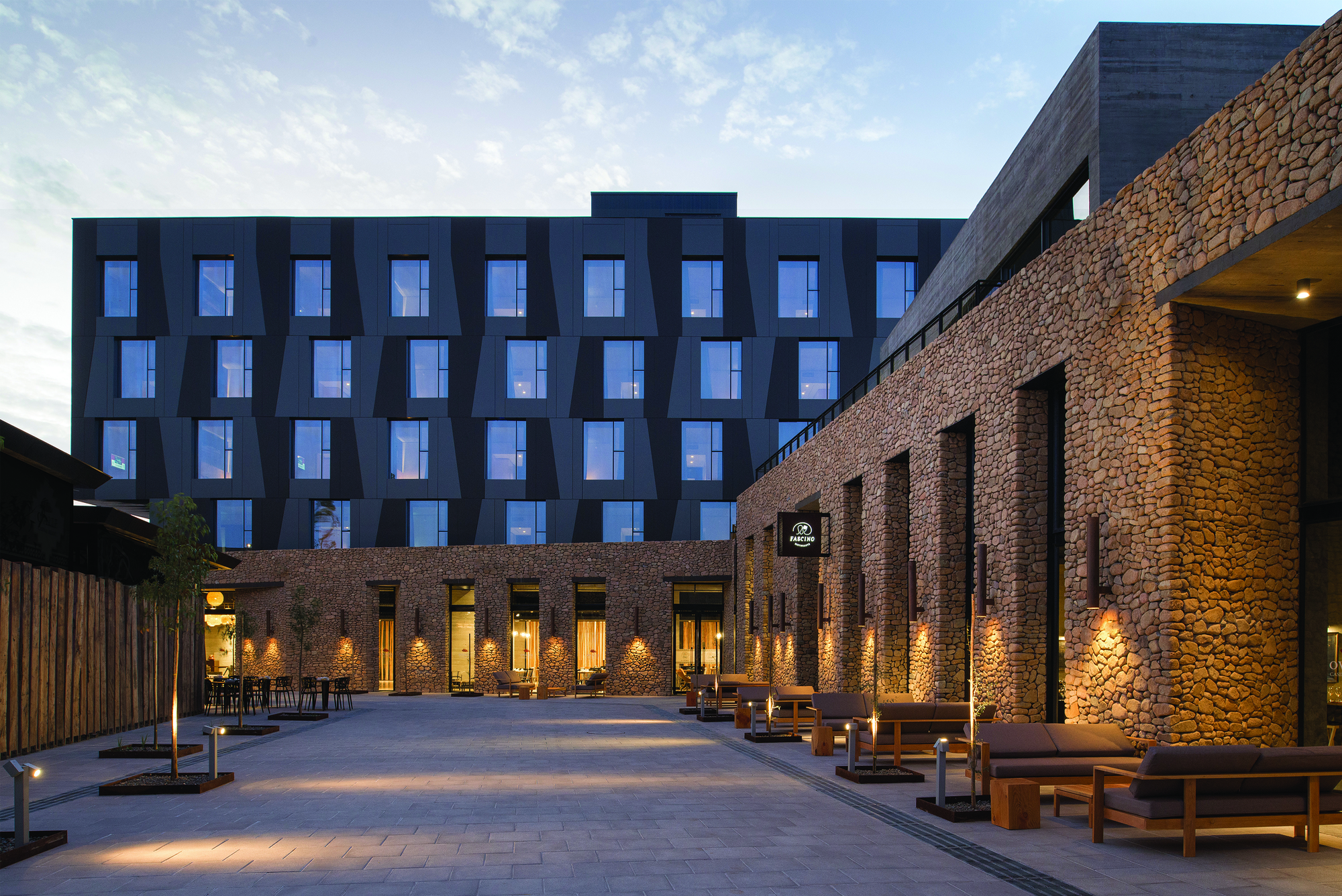 Gallery of Project of the Month: Casino and Hotel Ovalle - 10