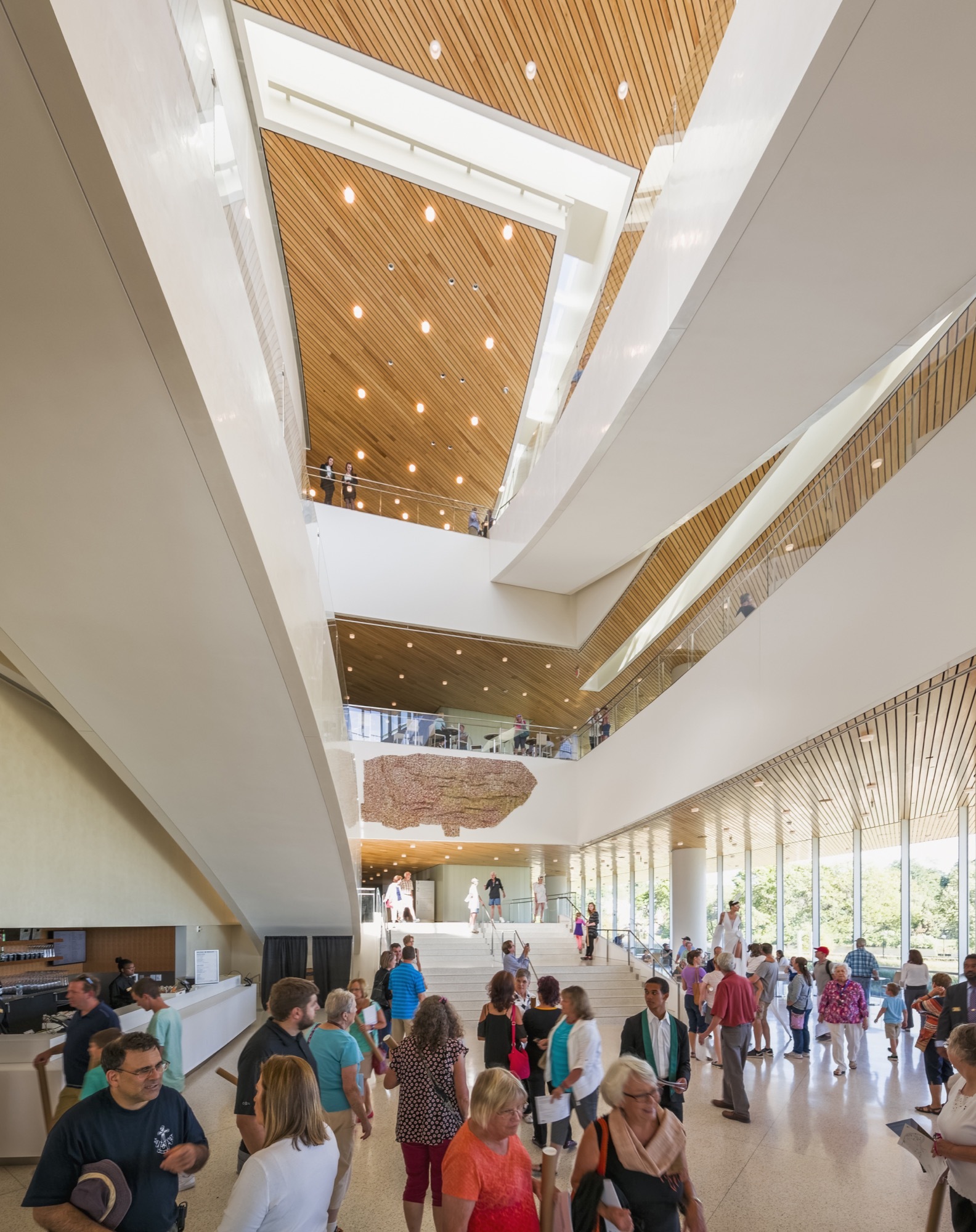 Gallery of Hancher Auditorium / Pelli Clarke Pelli Architects - 14