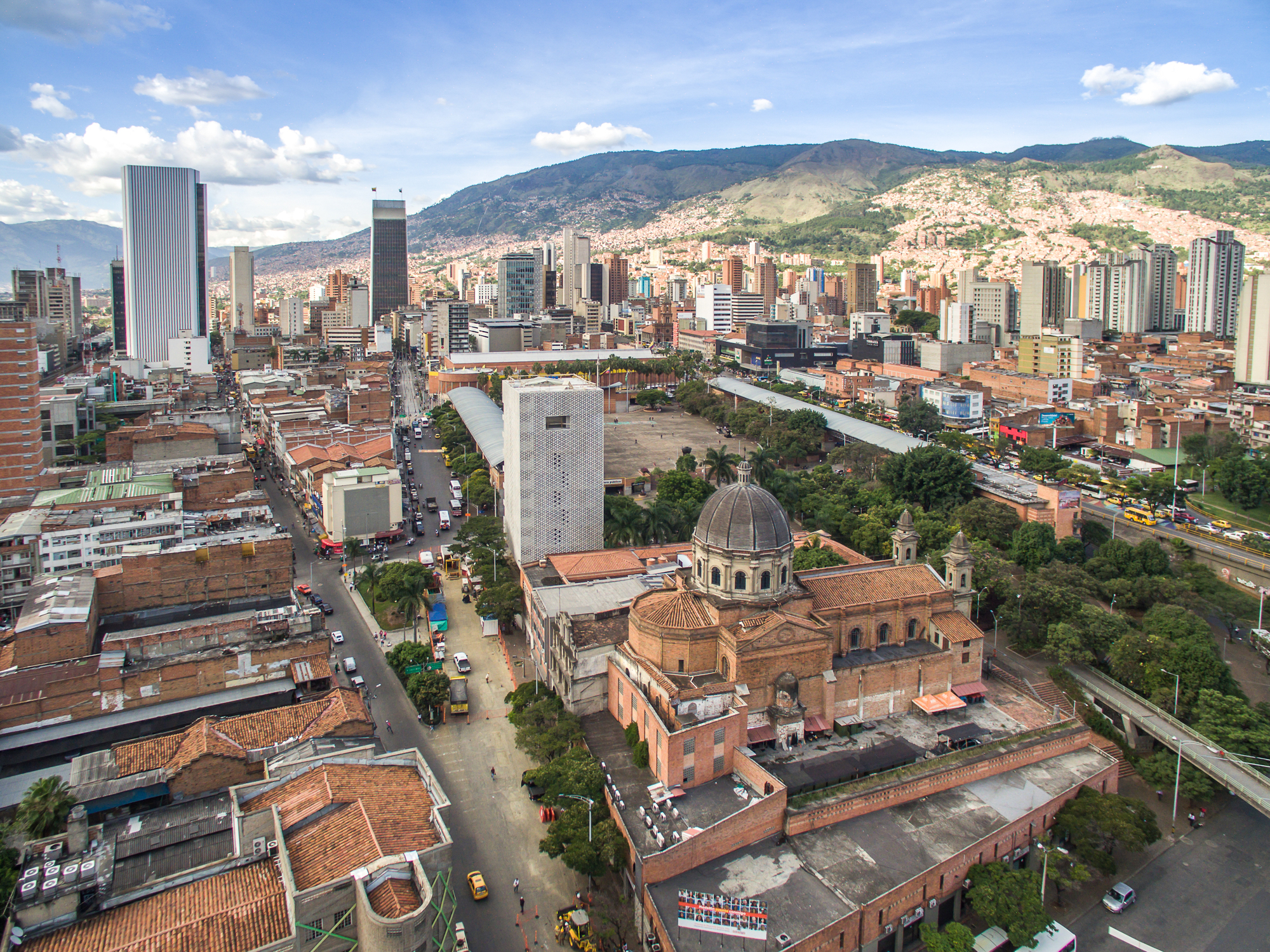 Gallery of How to Design a "Building that Breathes": A Sustainable Case ...