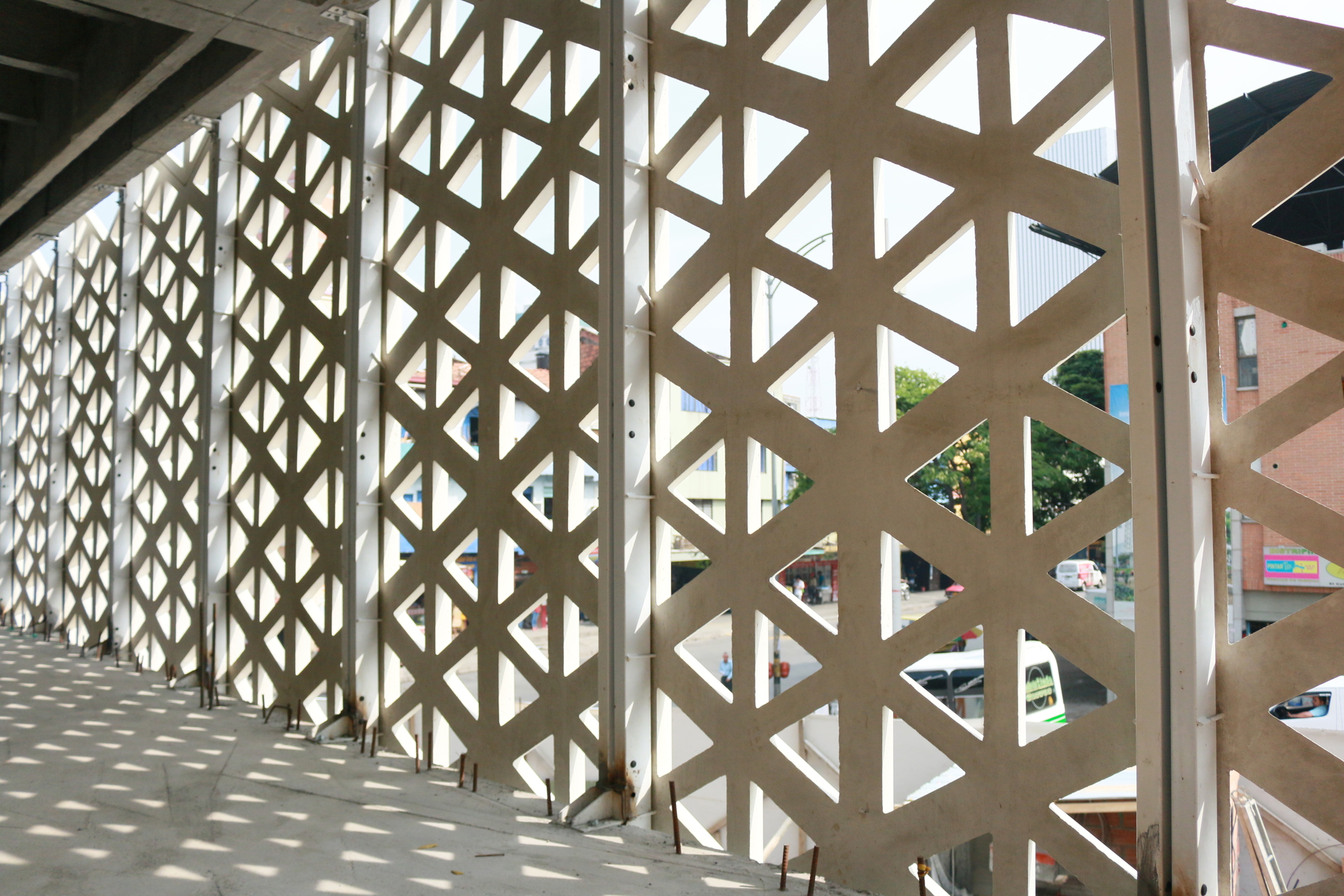 Gallery of How to Design a "Building that Breathes": A Sustainable Case ...