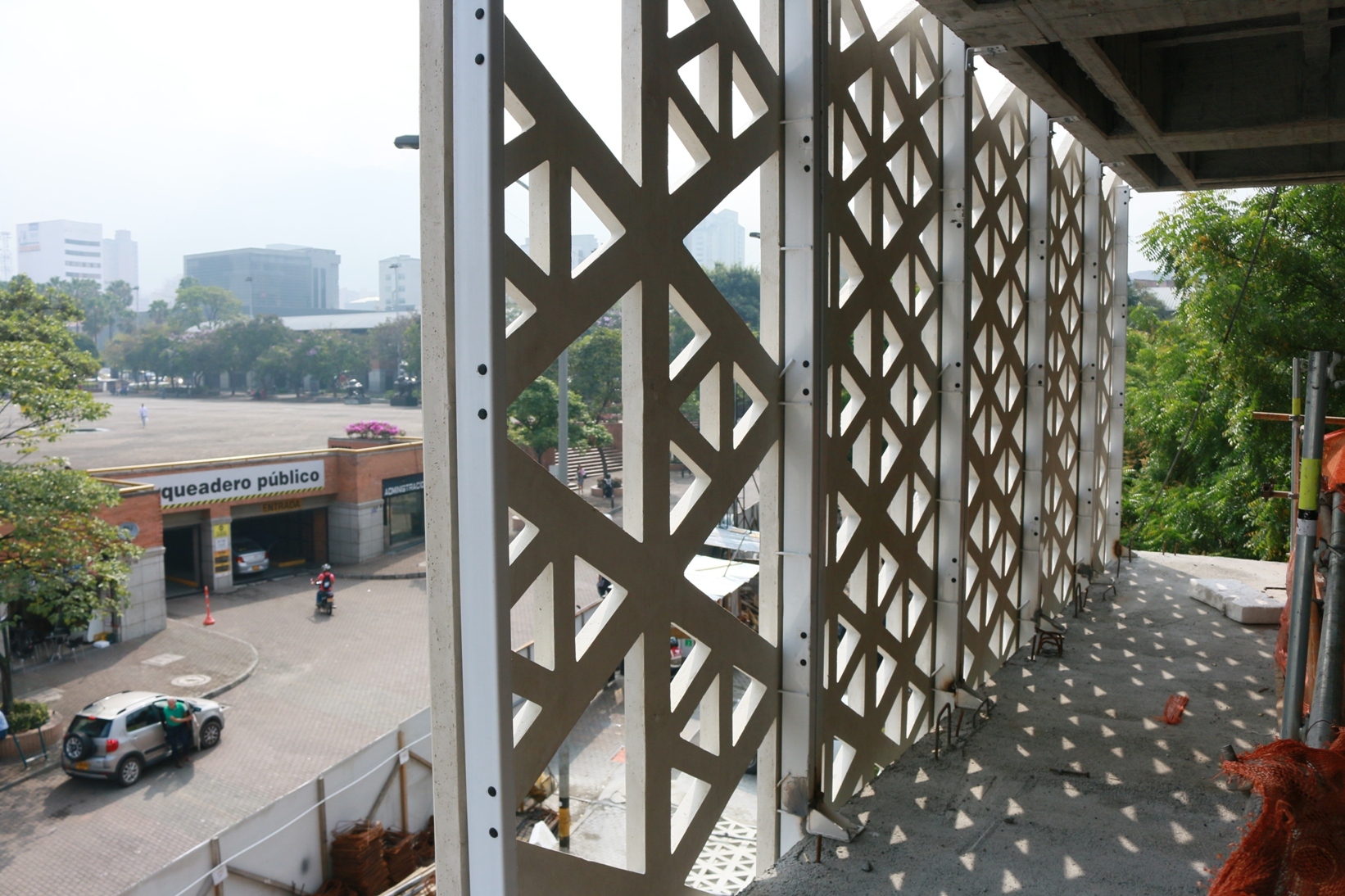 Gallery of How to Design a "Building that Breathes": A Sustainable Case ...