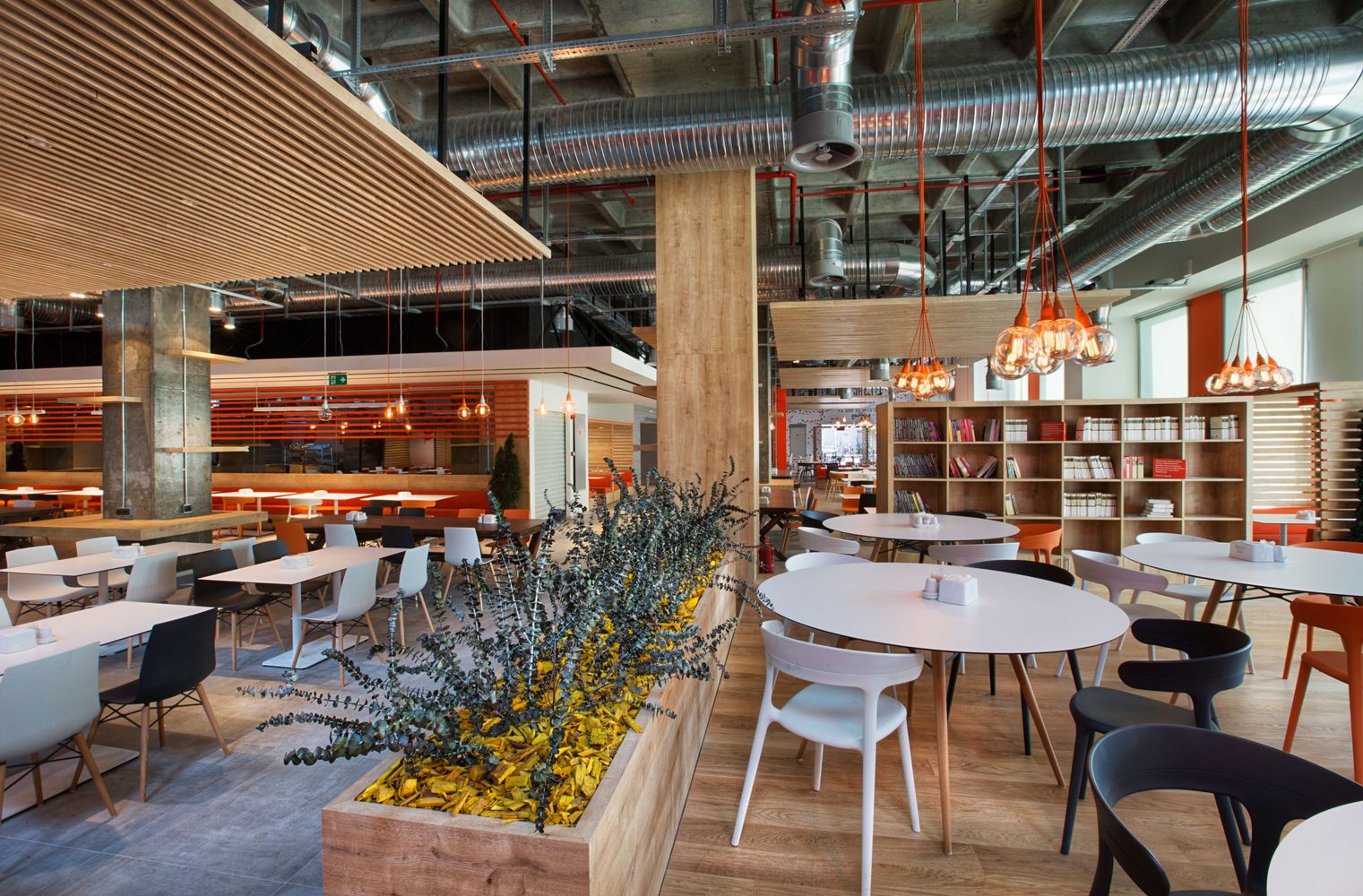 Gallery of Ing Bank Turkey HQ / Bakirkure Architects - 10