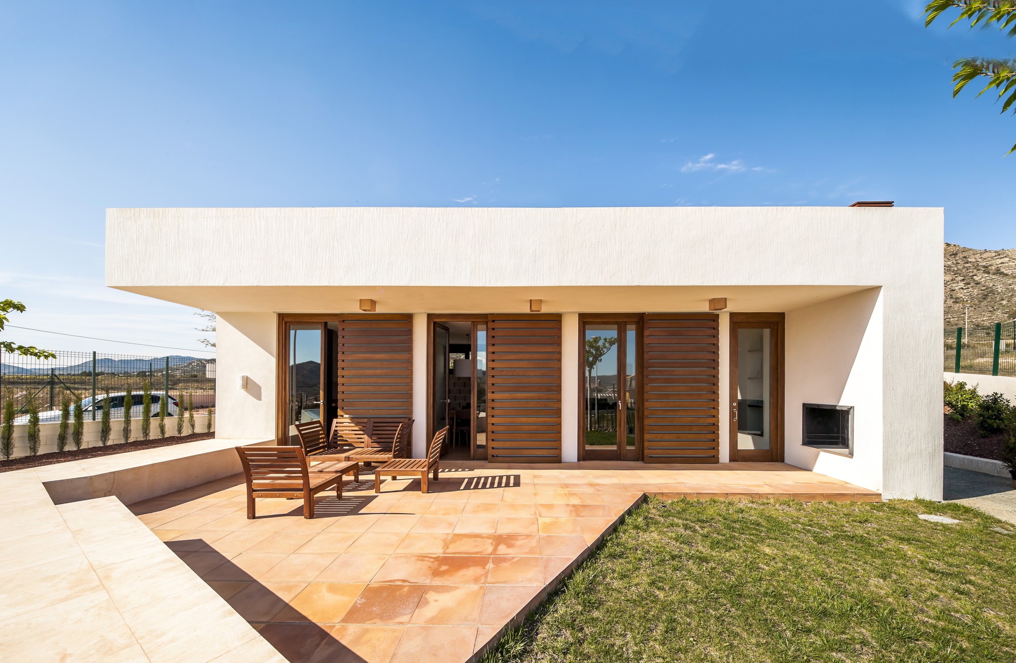Gallery of Half Buried House / eneseis Arquitectura - 7