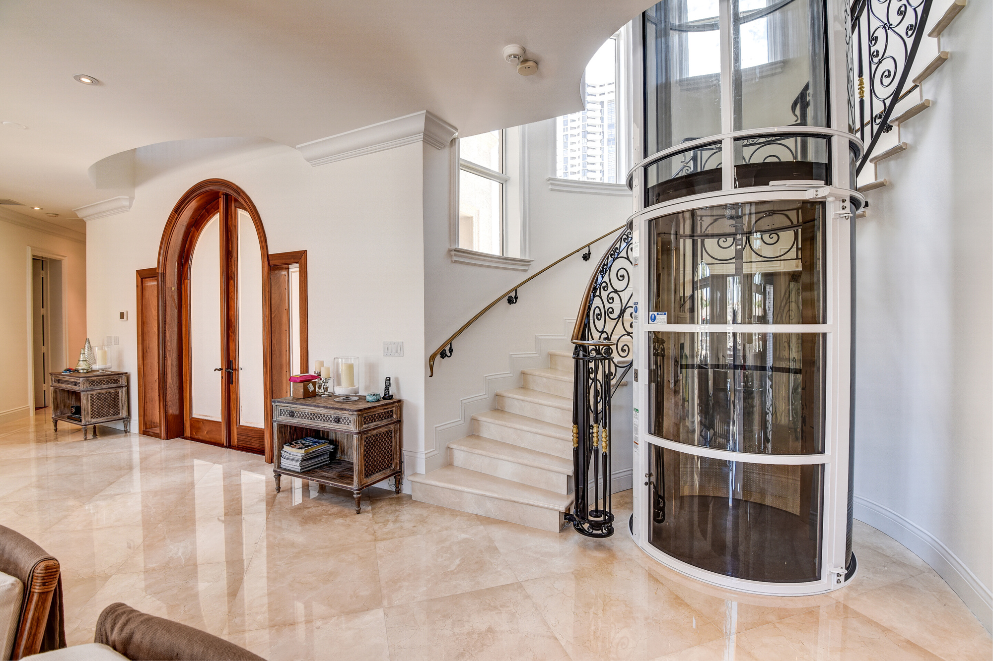Gallery of These Space-Saving Home Elevators are Vacuum Powered - 5