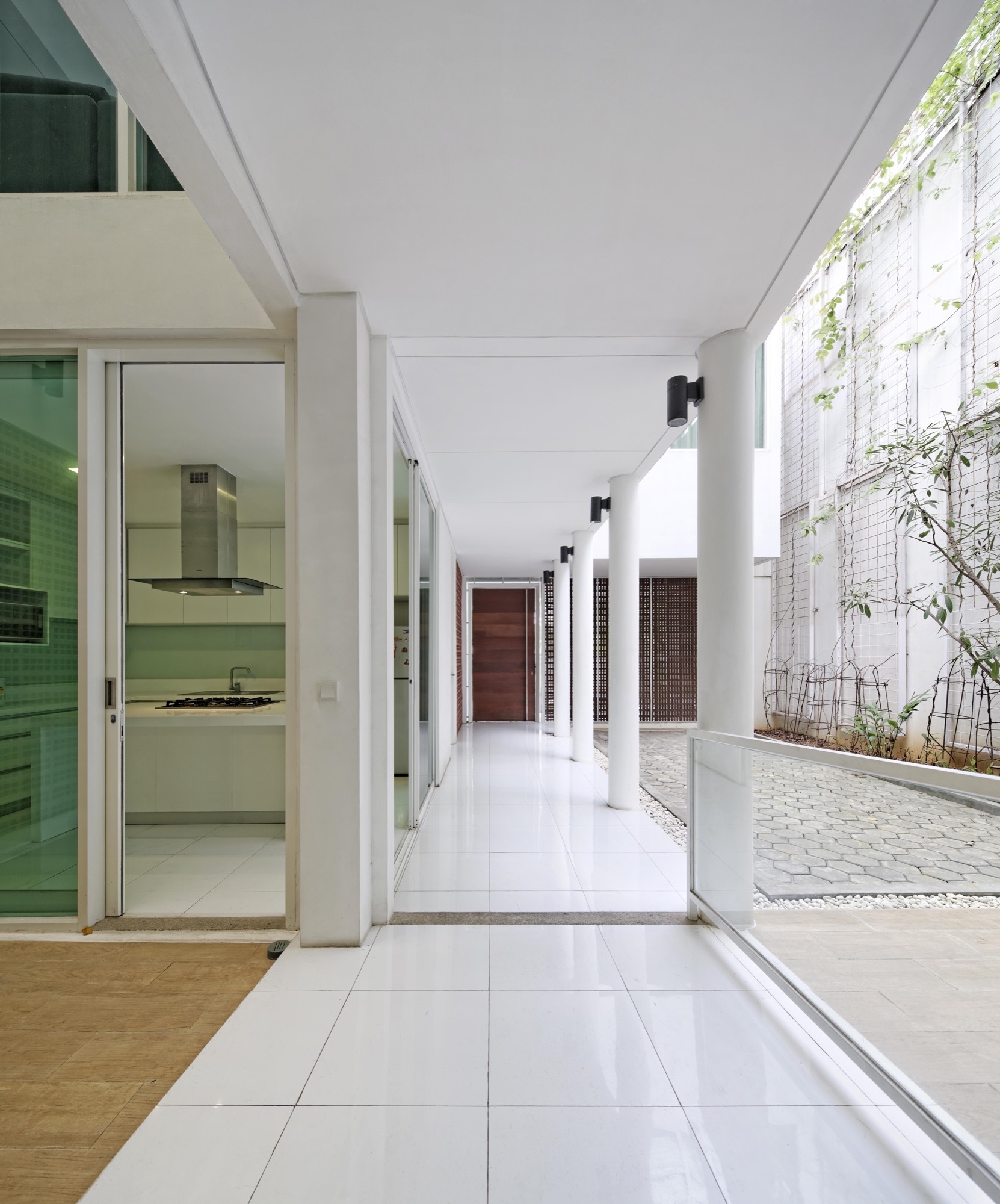 Gallery of Sunter Metro Residence / Atelier Cosmas Gozali - 5