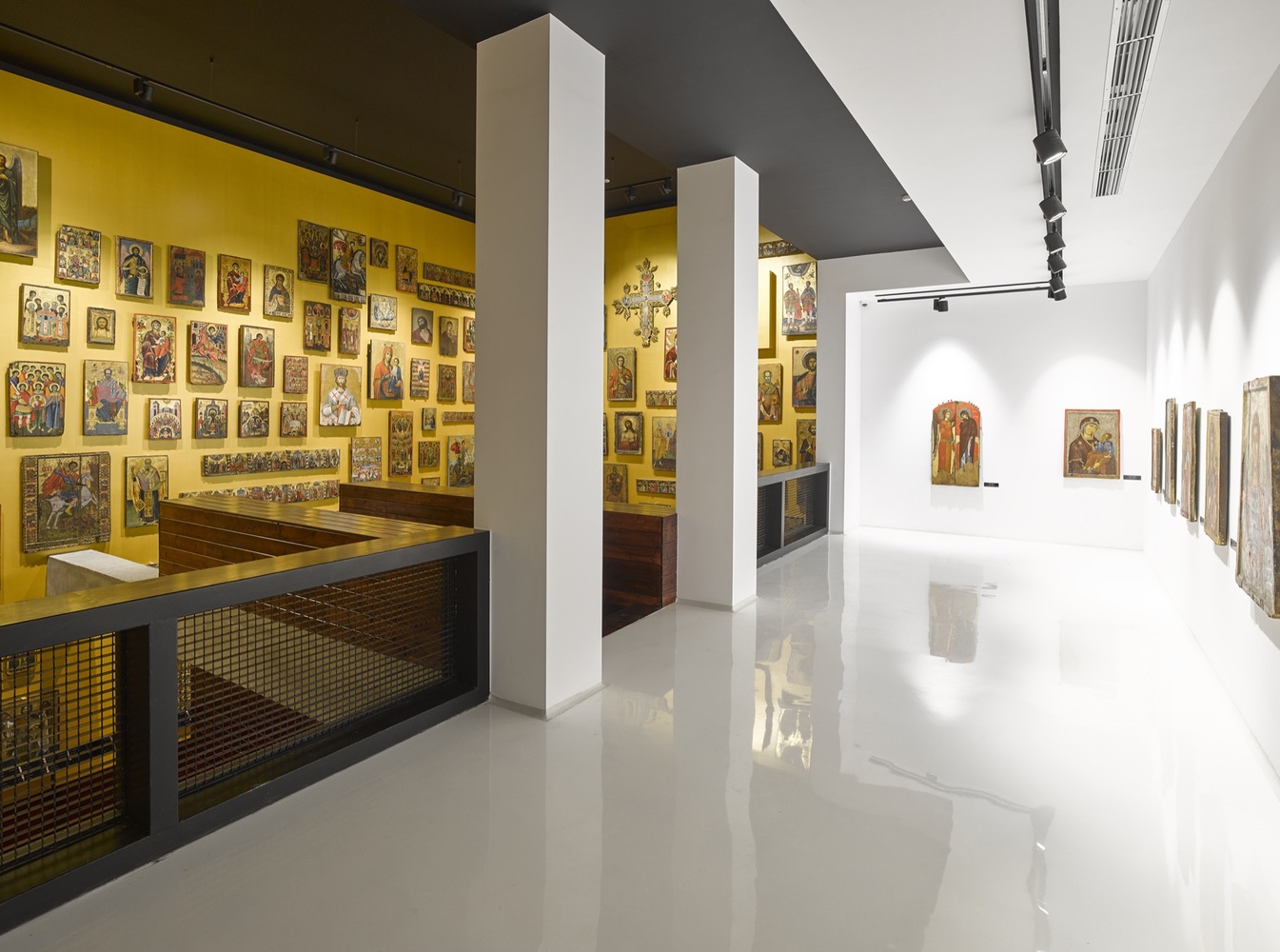 Gallery of Korça Icon Museum - National Museum of Medieval Art / Bolles ...