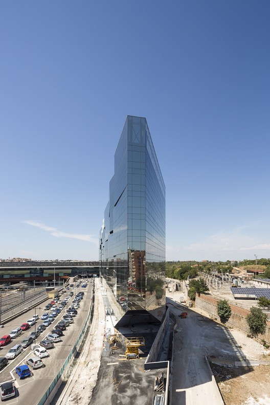 BNL-BNP Paribas Headquarters / 5+1AAAlfonsoFemiaGianlucaPeluffo | ArchDaily