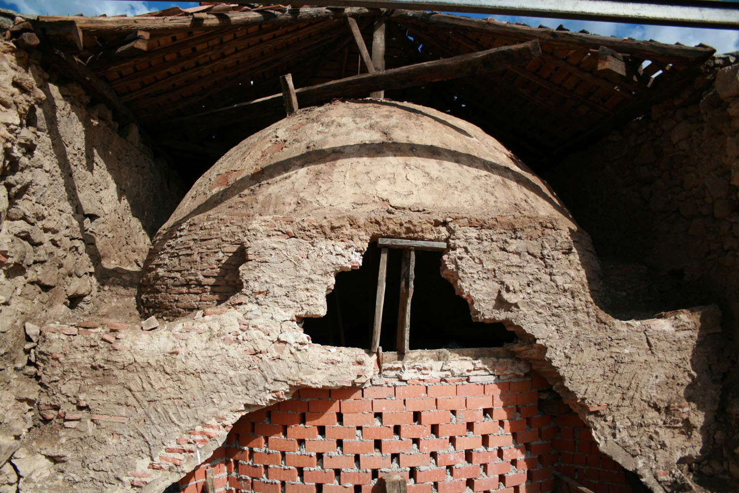 Gallery of Ermita del Santo Sepulcro Rehabilitation / Héctor Fernández ...