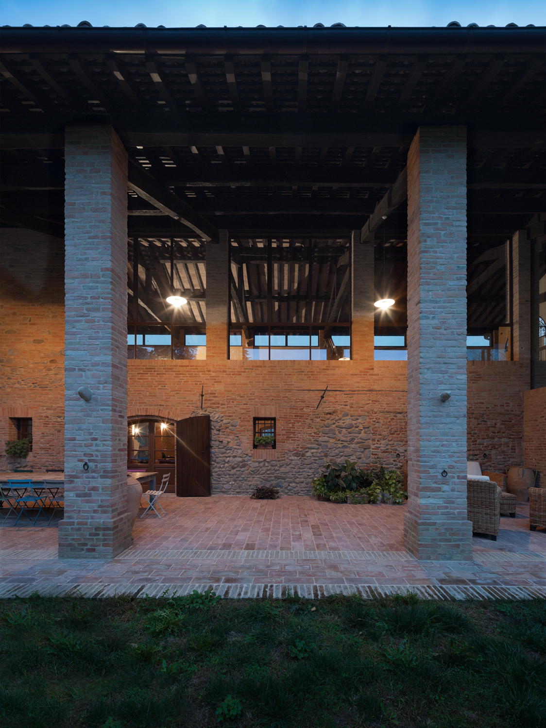 Gallery of Ancient Farm Renovation / studiomas architetti - 11