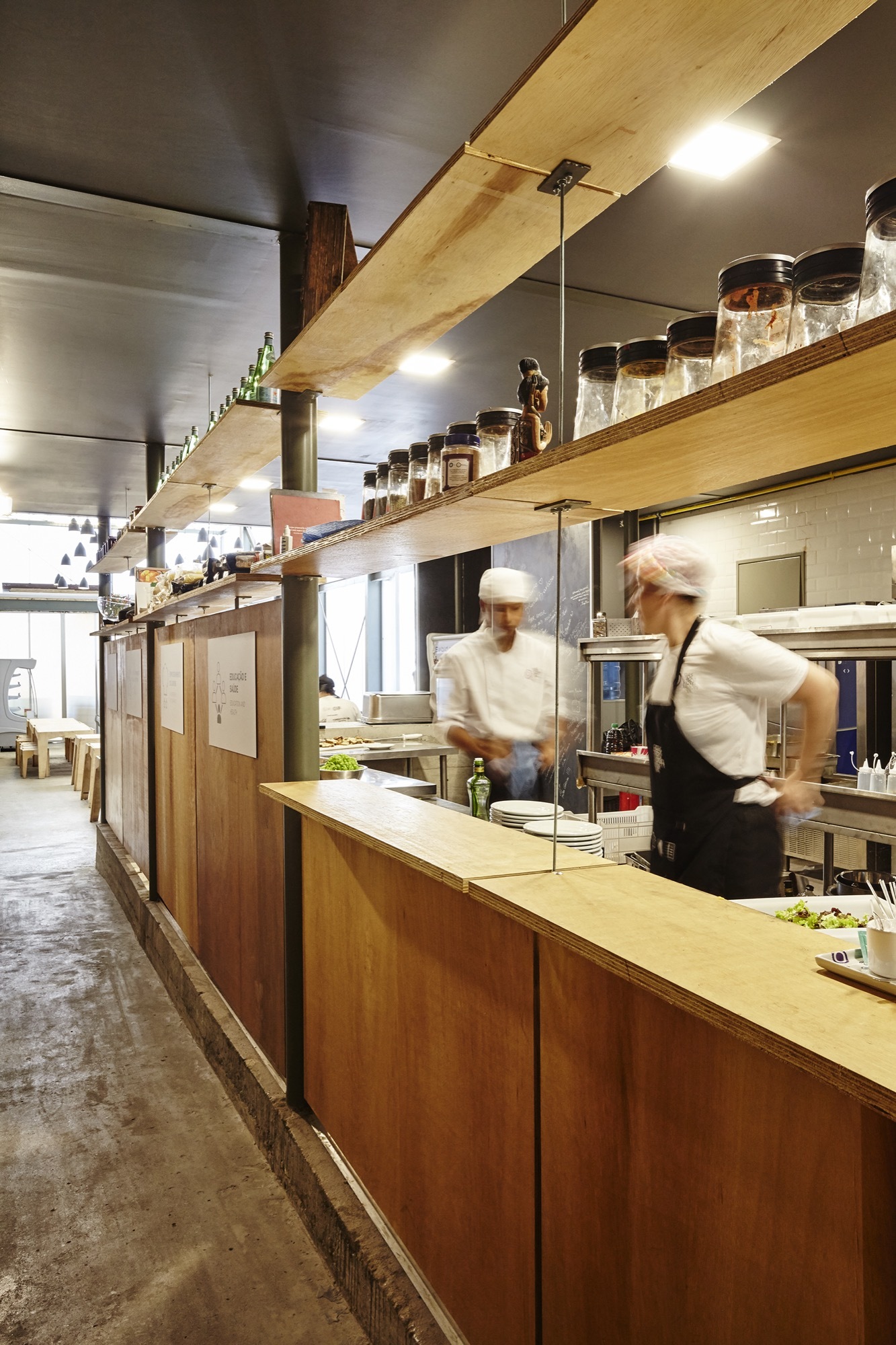 Gallery of Refettorio Gastromotiva / METRO Arquitetos Associados - 8