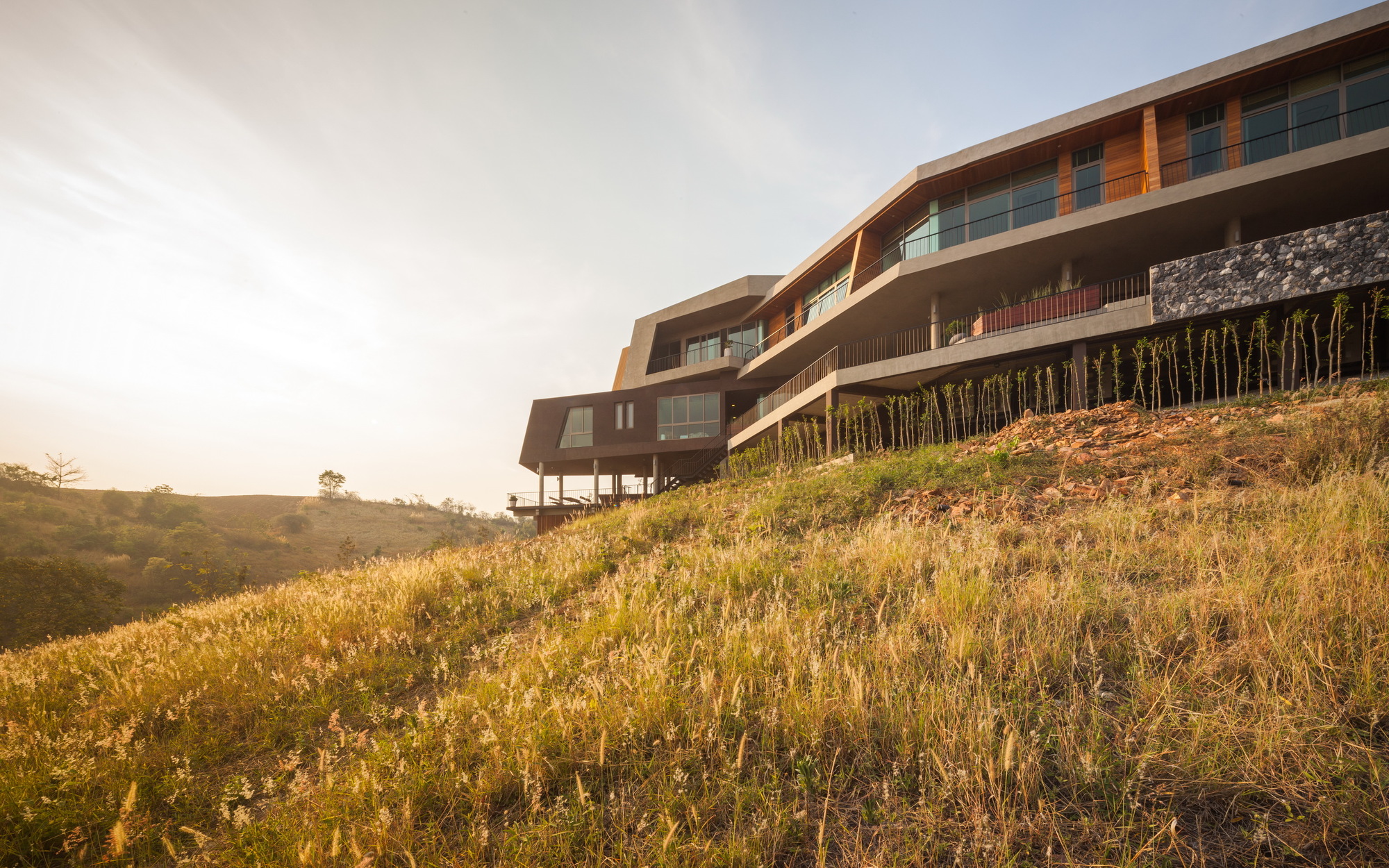 Gallery of Overlapping House / VaSLab Architecture - 6