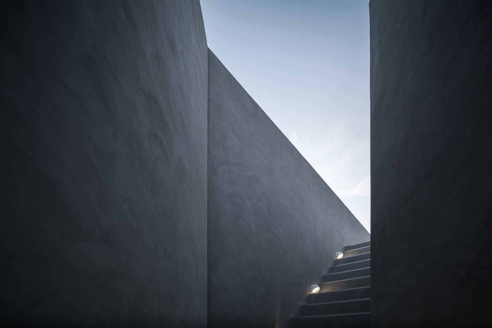 Gallery of Overlapping House / VaSLab Architecture - 33