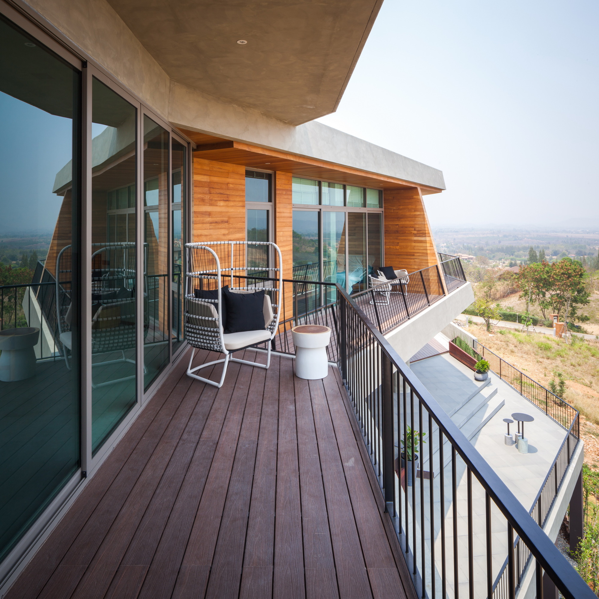 Gallery of Overlapping House / VaSLab Architecture - 35